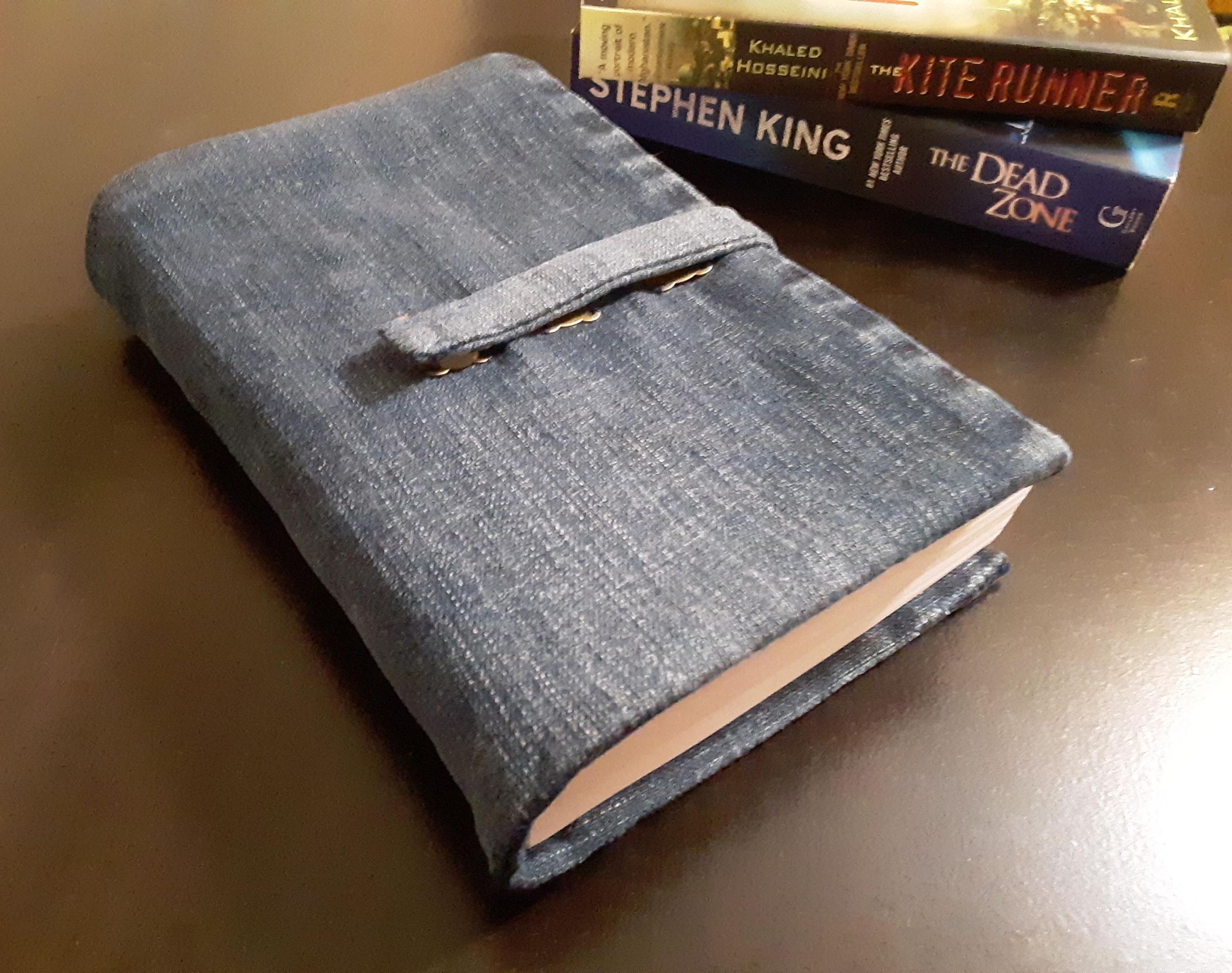 Recycled Denim Book Protector : 6 Steps (with Pictures) - Instructables