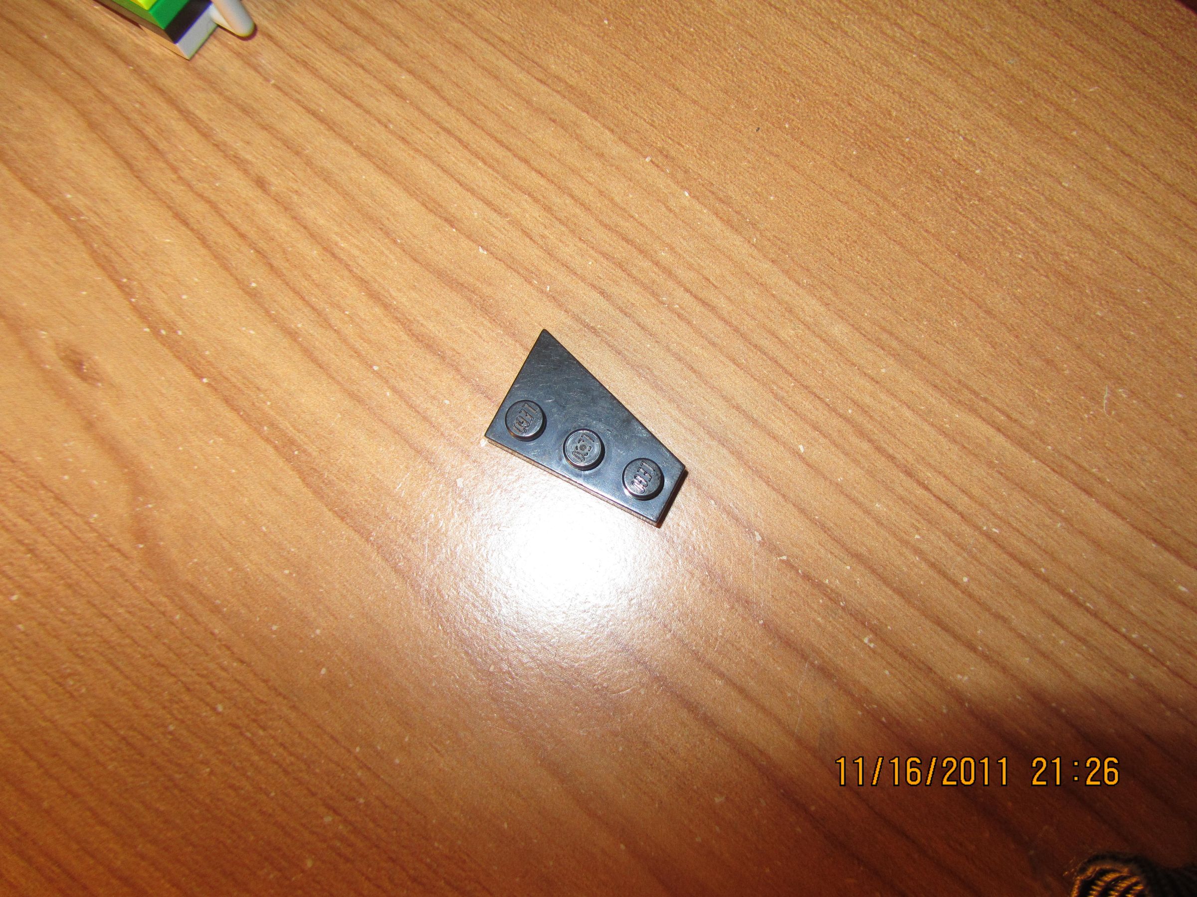 Lego Minifigure Wings : 4 Steps - Instructables