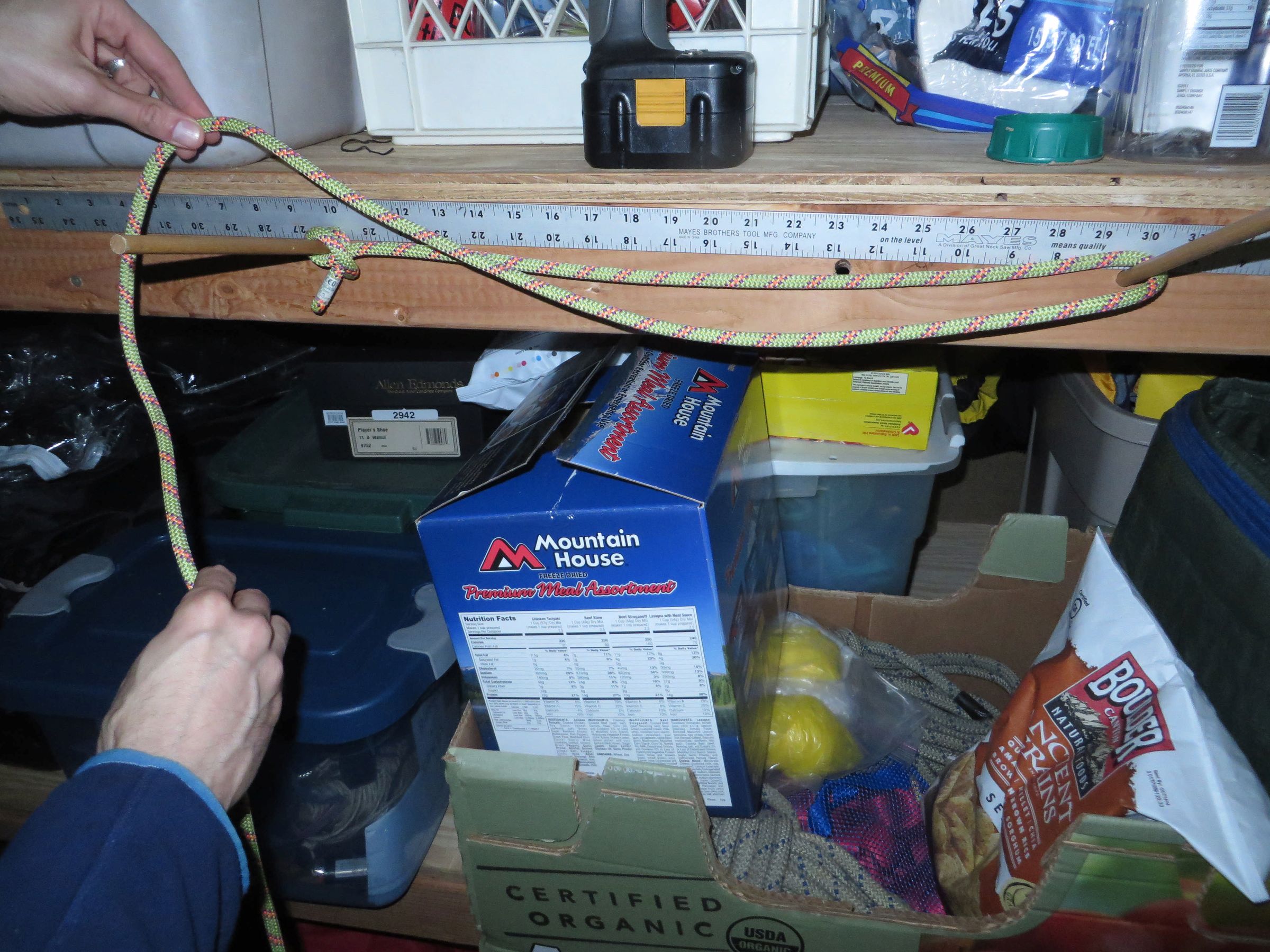 Coil Ropes and Cords Perfectly With the Two-peg System - Instructables