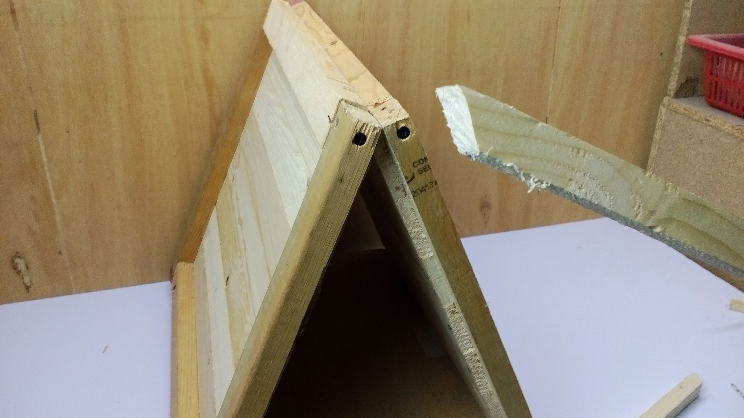 Triangle Wooden Pet House : 7 Steps (with Pictures) - Instructables