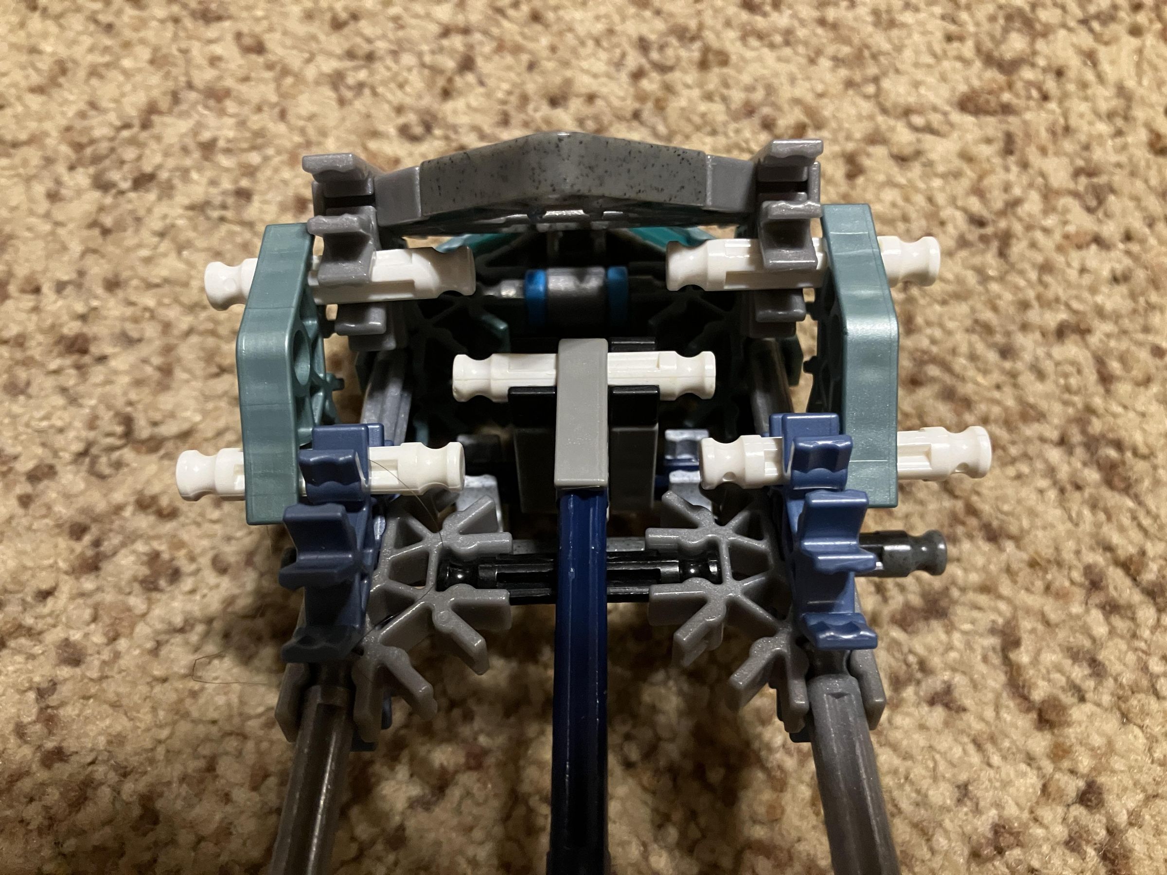 Eustace the Dragon, a K'nex Dragon Puppet : 7 Steps (with Pictures ...