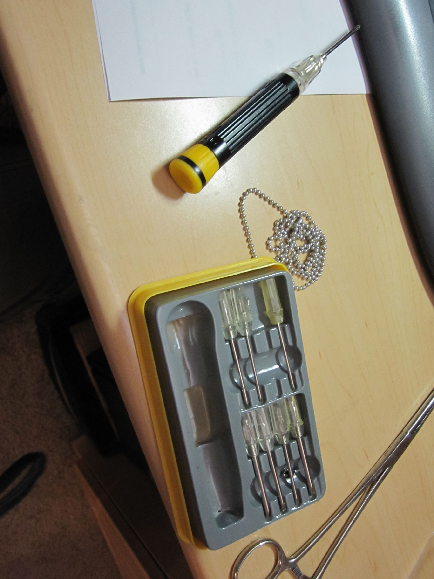 DIY PIXAR: M-O (Microbe Obliterator) Cleaner Bot : 10 Steps (with ...