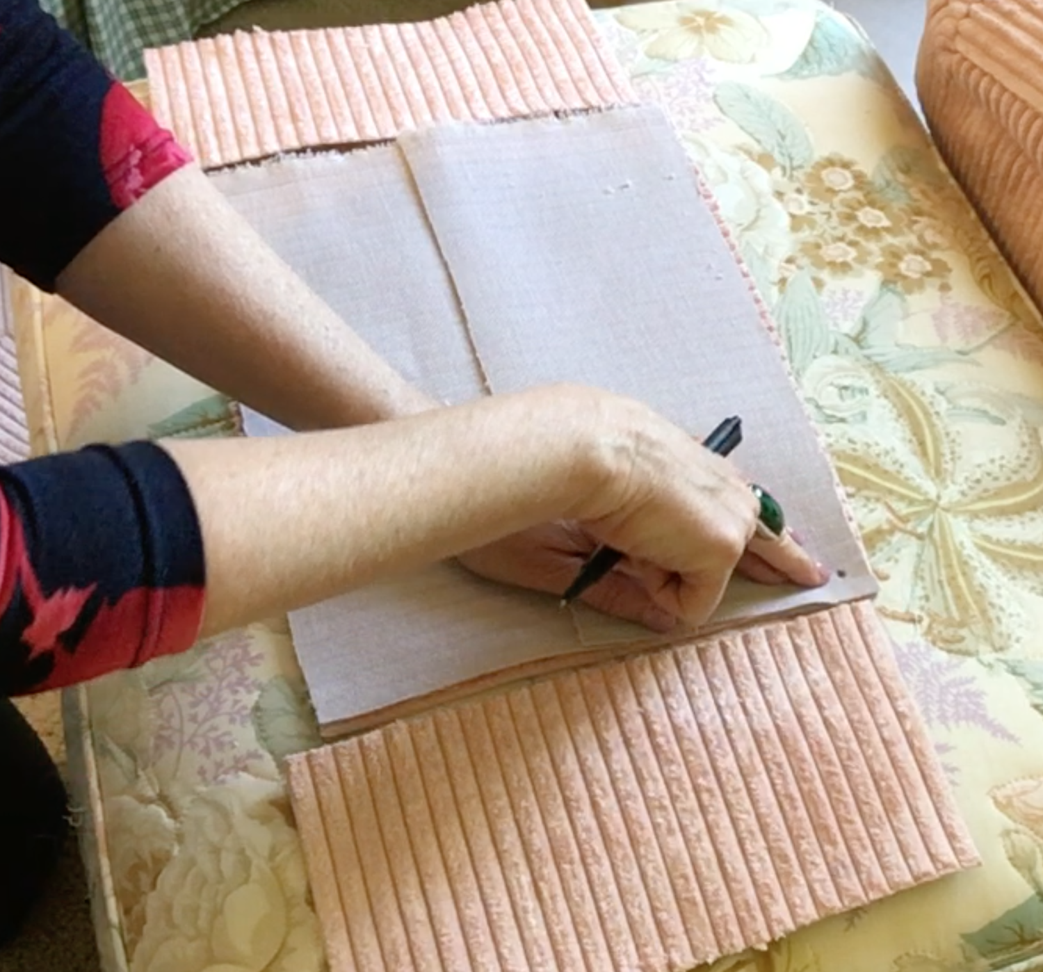 Sew Furniture Slipcovers : 7 Steps (with Pictures) - Instructables