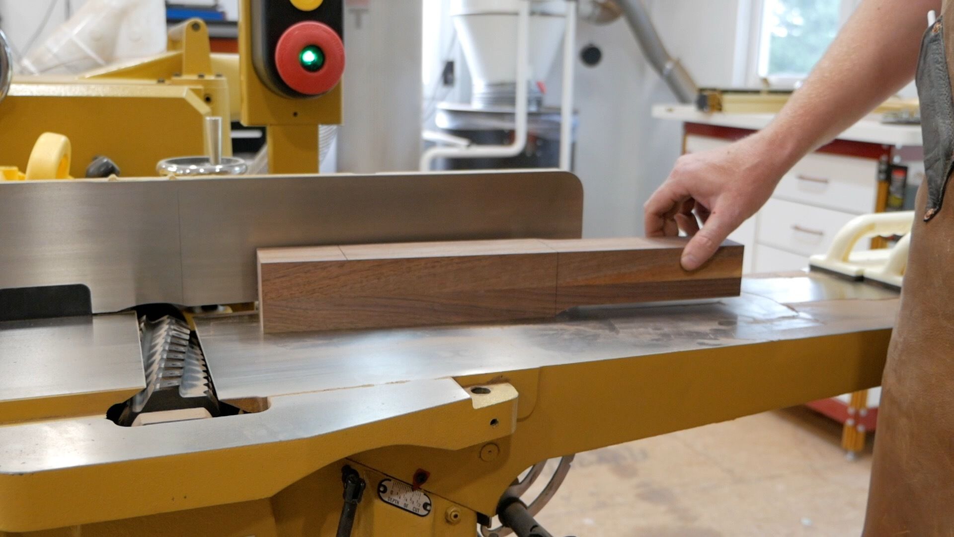Create Perfect Tapered Legs on a Jointer : 6 Steps (with Pictures ...