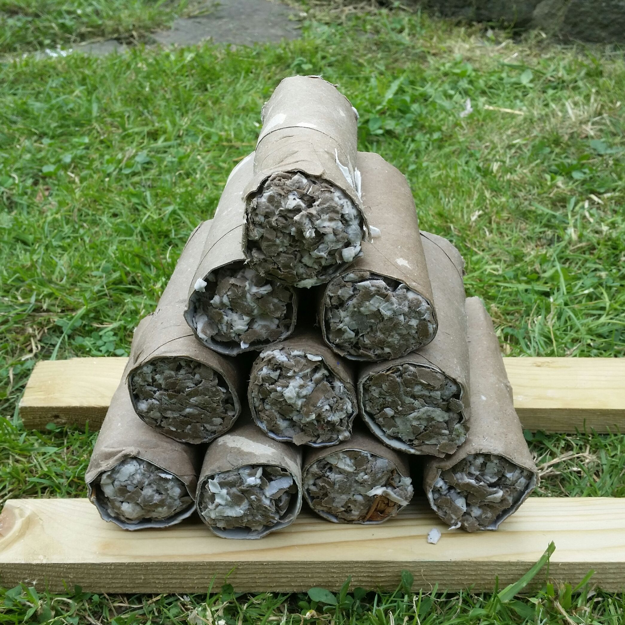 Recycle Cardboard Tubes for Fire Logs : 9 Steps (with Pictures ...