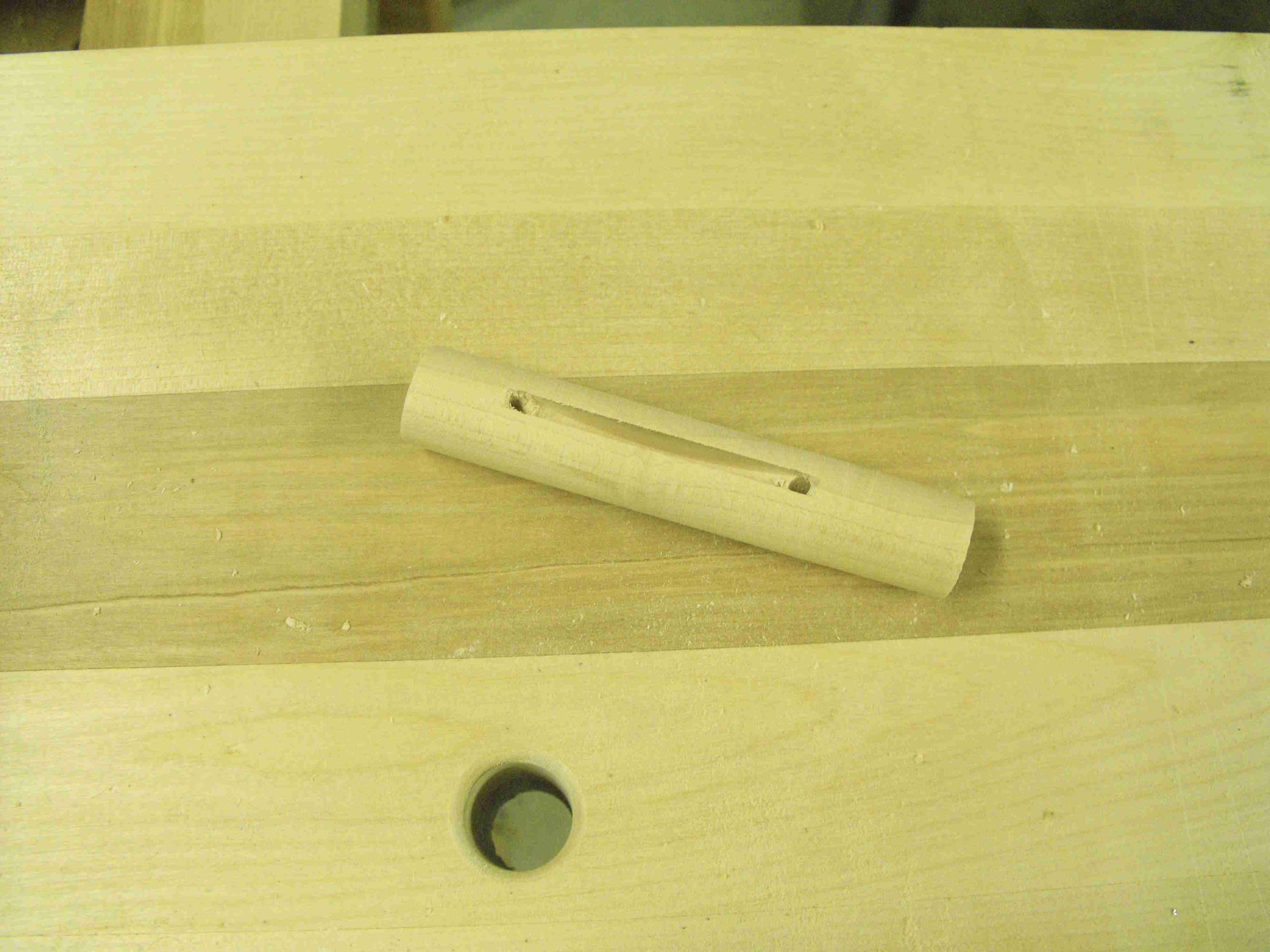 Round Bench Dogs With Non Damaging Nylon Springs - Instructables