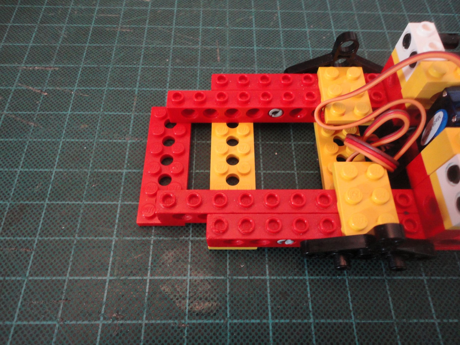R/C LEGO® Car Redux : 12 Steps (with Pictures) - Instructables