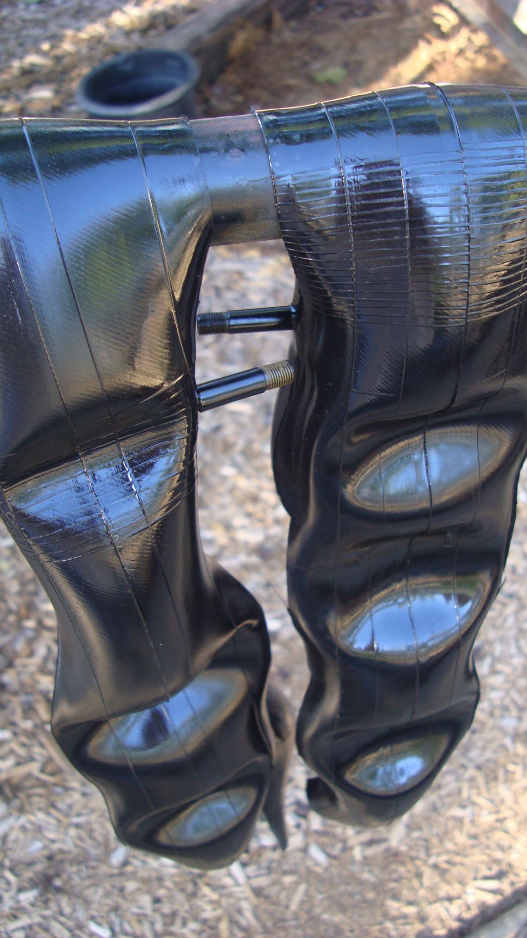 STYLISH INNER TUBE PURSE : 18 Steps (with Pictures) - Instructables