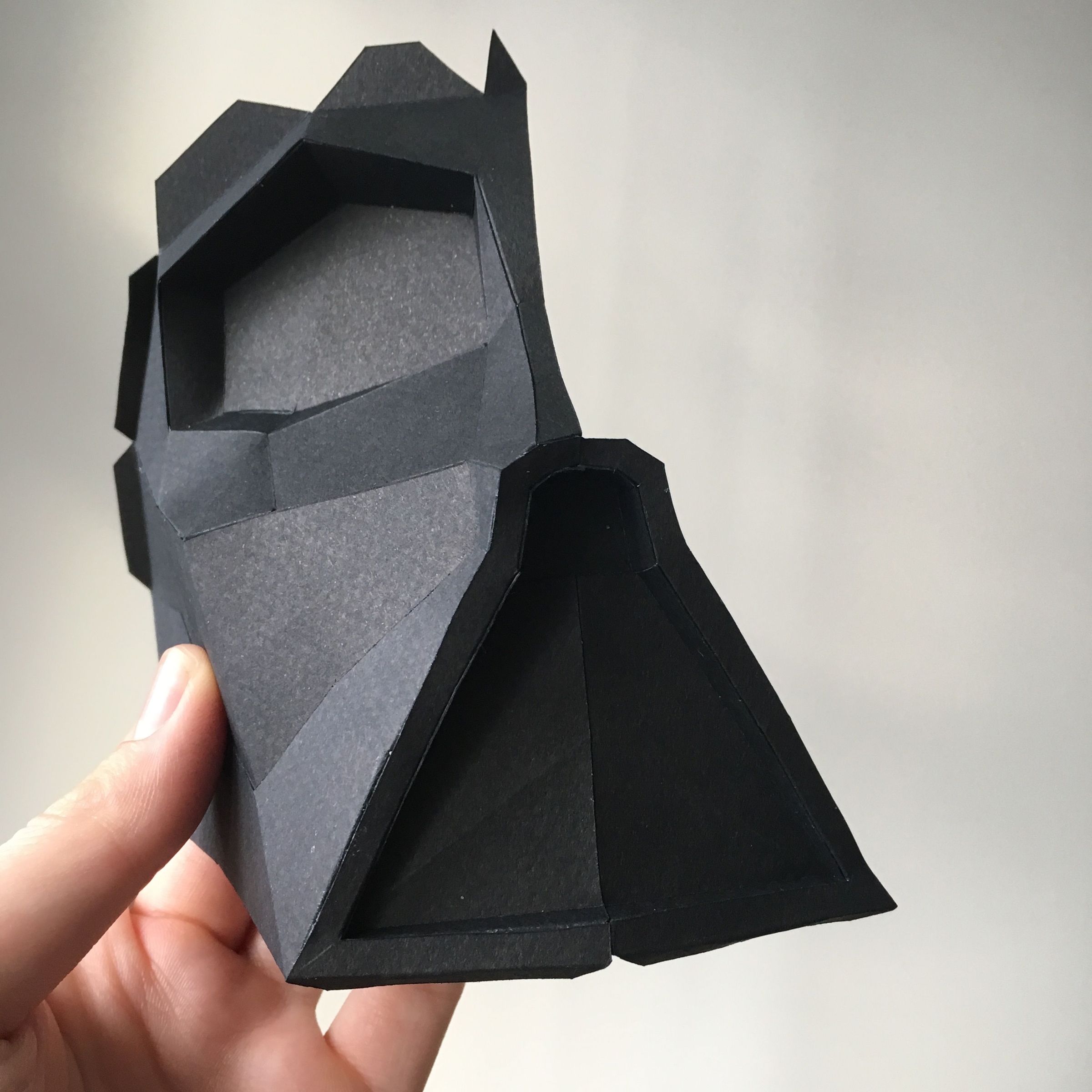 Darth Vader Bust Papercraft : 7 Steps (with Pictures) - Instructables