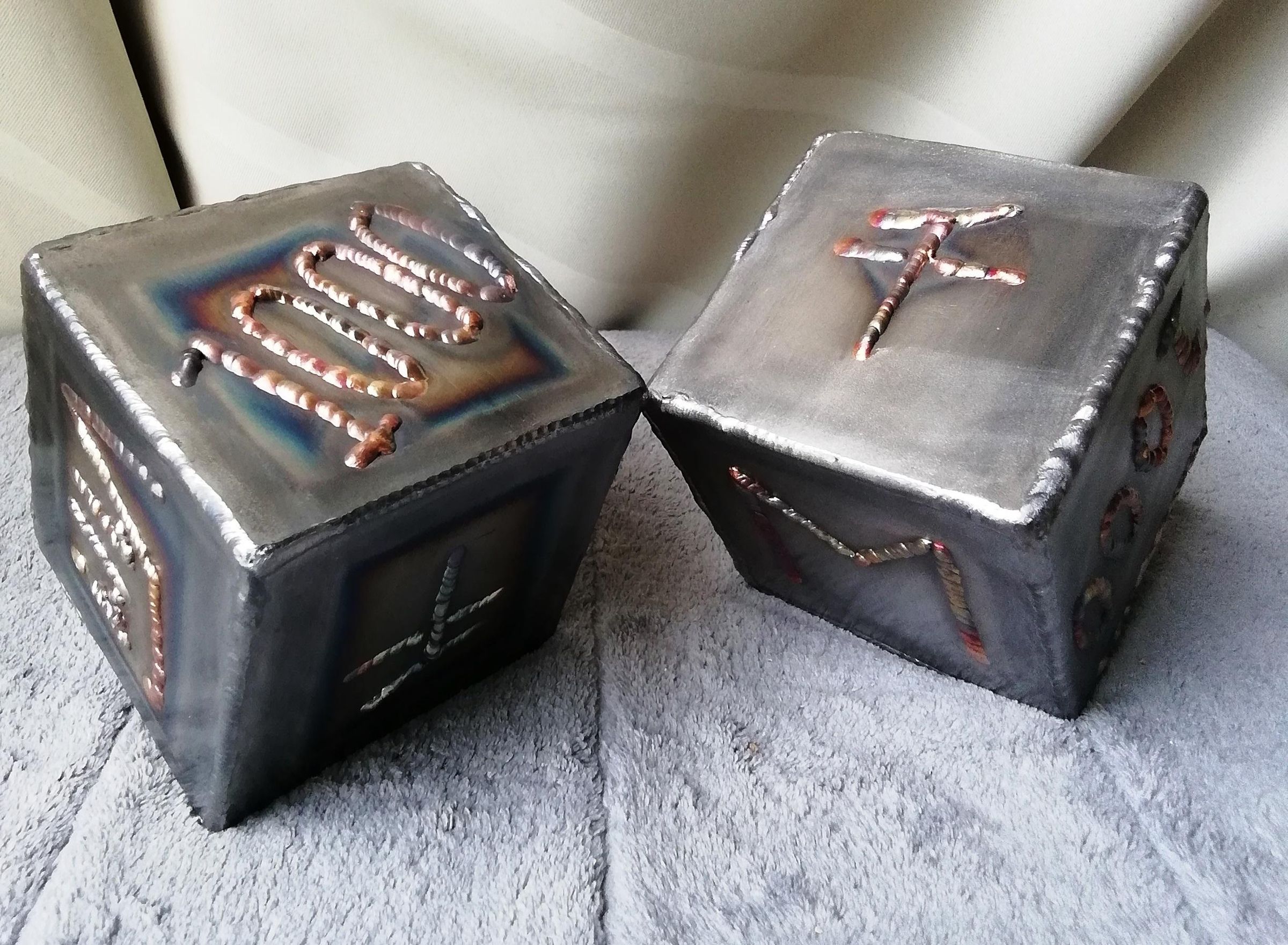 Colorful Copper on Useless Dice : 8 Steps (with Pictures) - Instructables