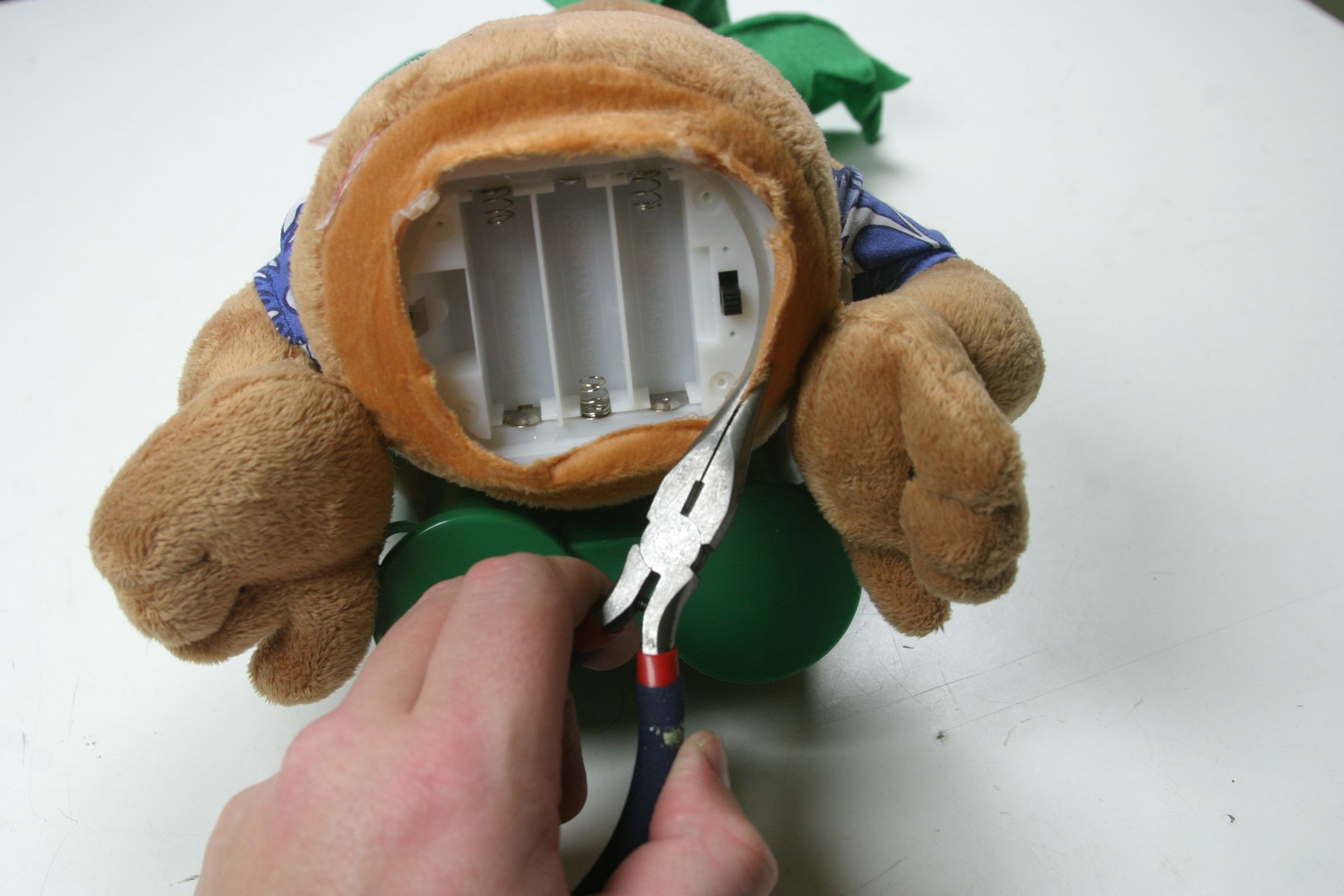 Use the Switcheroo to Control Toys With Your Smartphone : 4 Steps ...