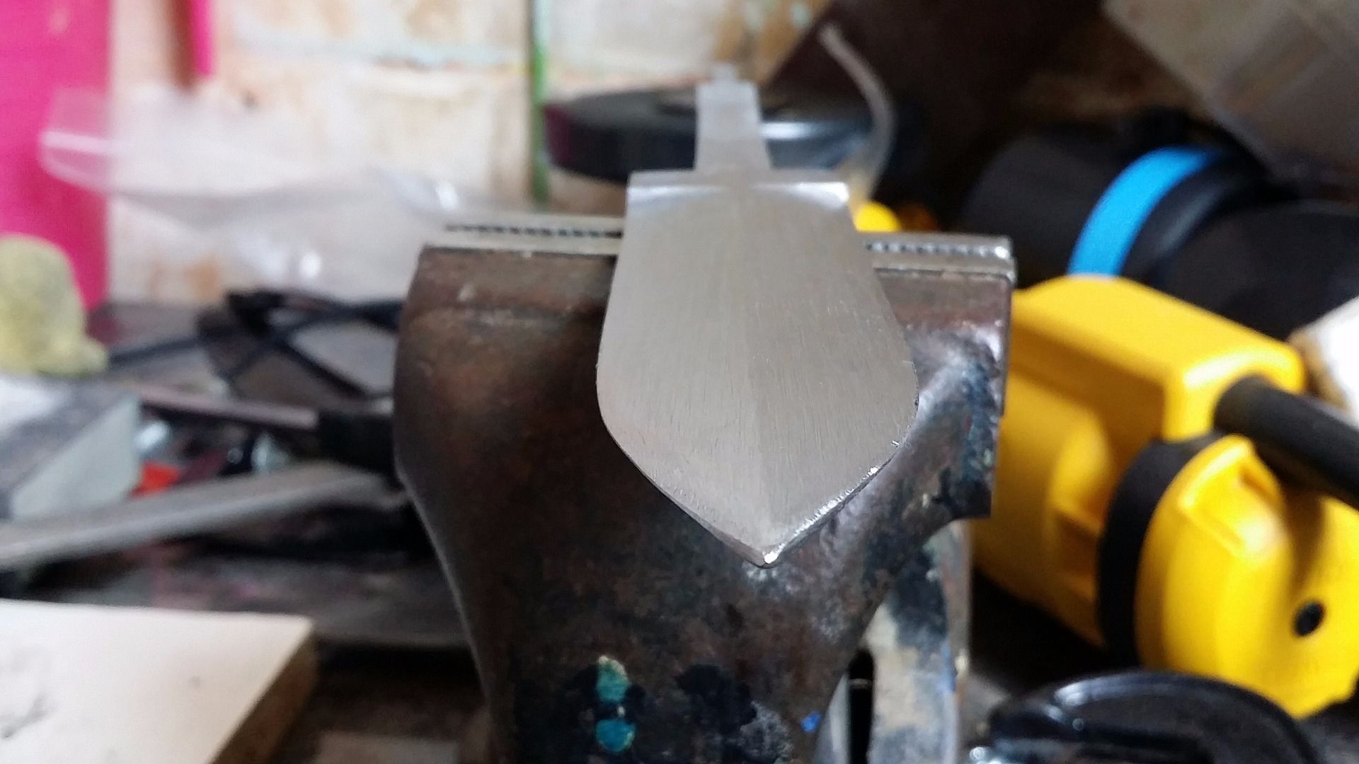 How to Make a Dagger : 9 Steps (with Pictures) - Instructables