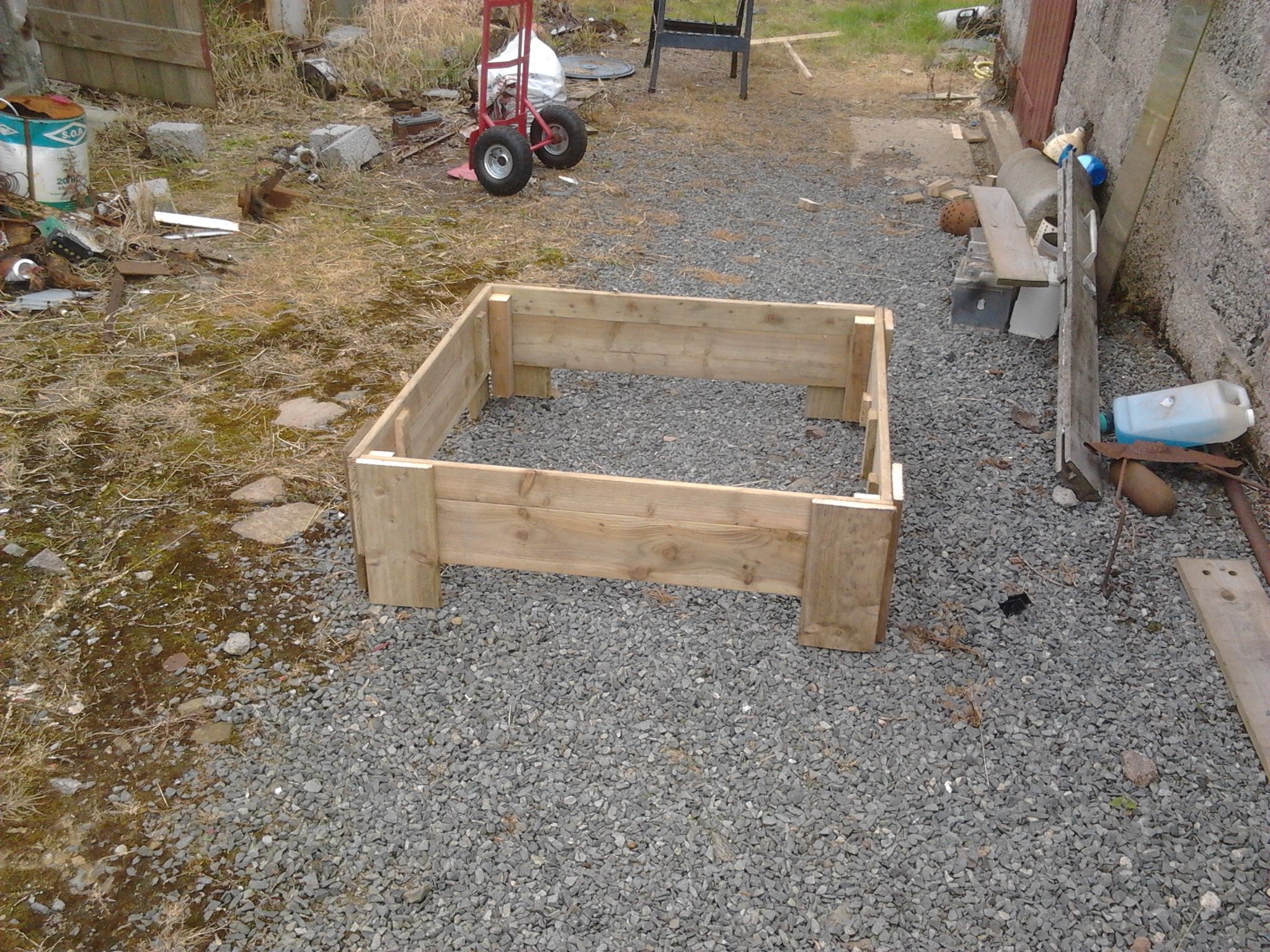 Raised Sand Box With Lid Made From Treated Fence Boards. (with Pictures ...