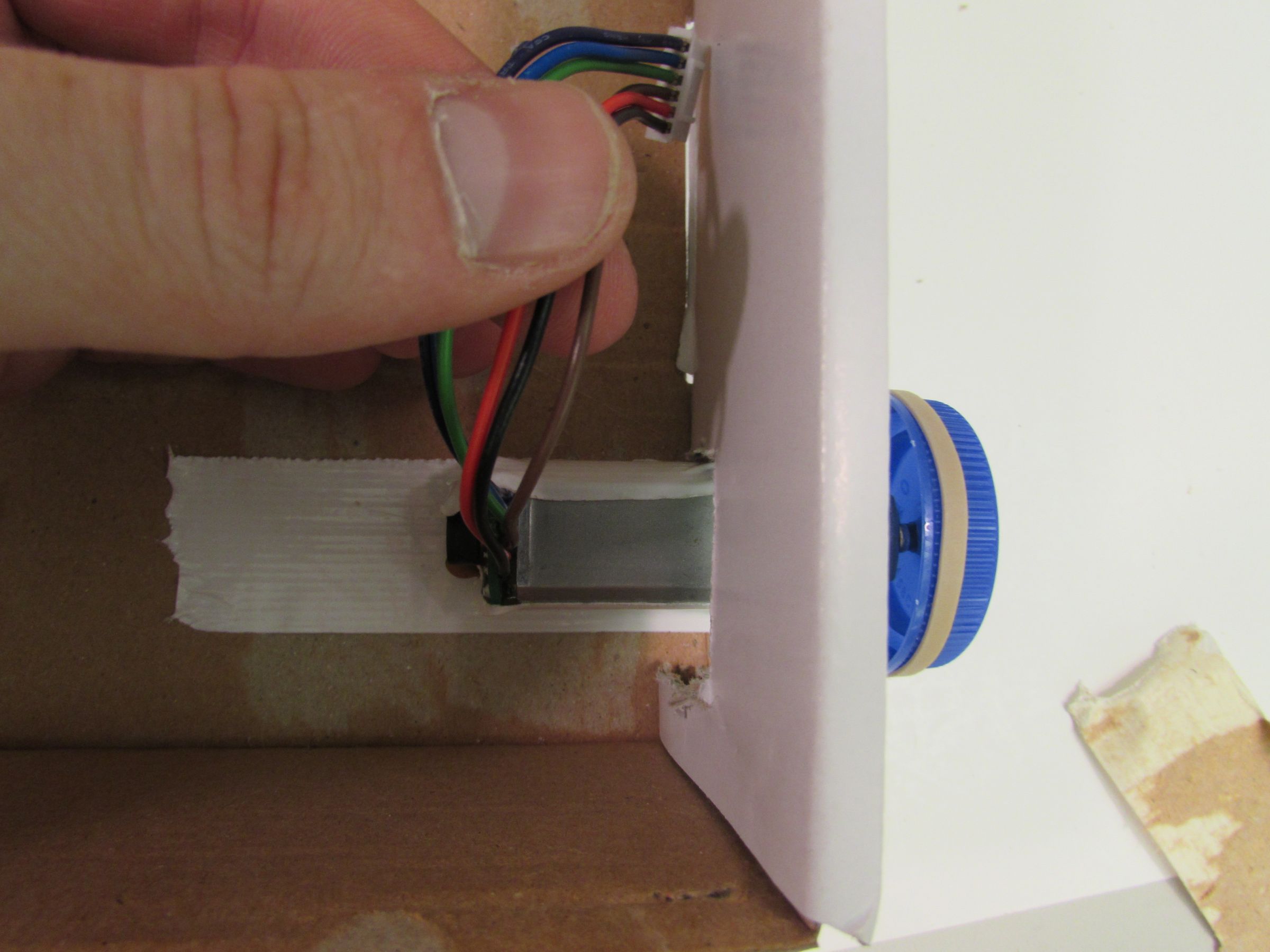 Cardboard Chassis for Cheap Robots 1: Boxbot : 10 Steps (with Pictures ...