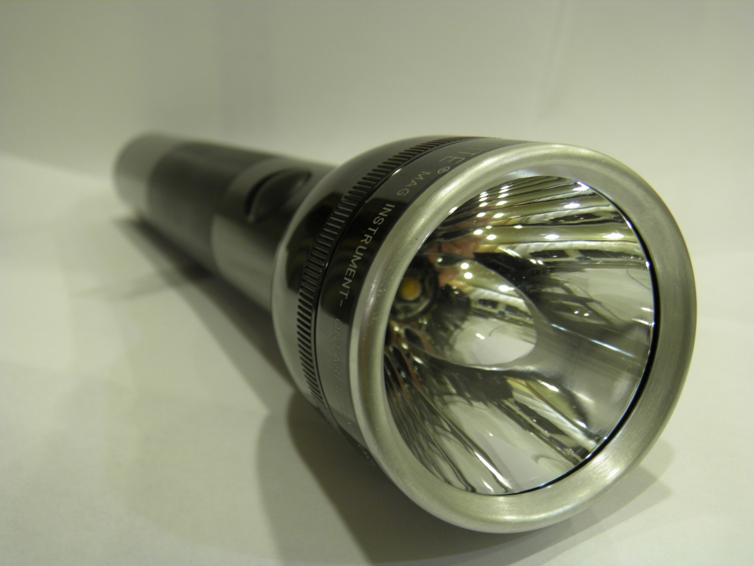 Cree XM-L Maglite: 10 Watts, 1000 Lumens : 6 Steps (with Pictures ...