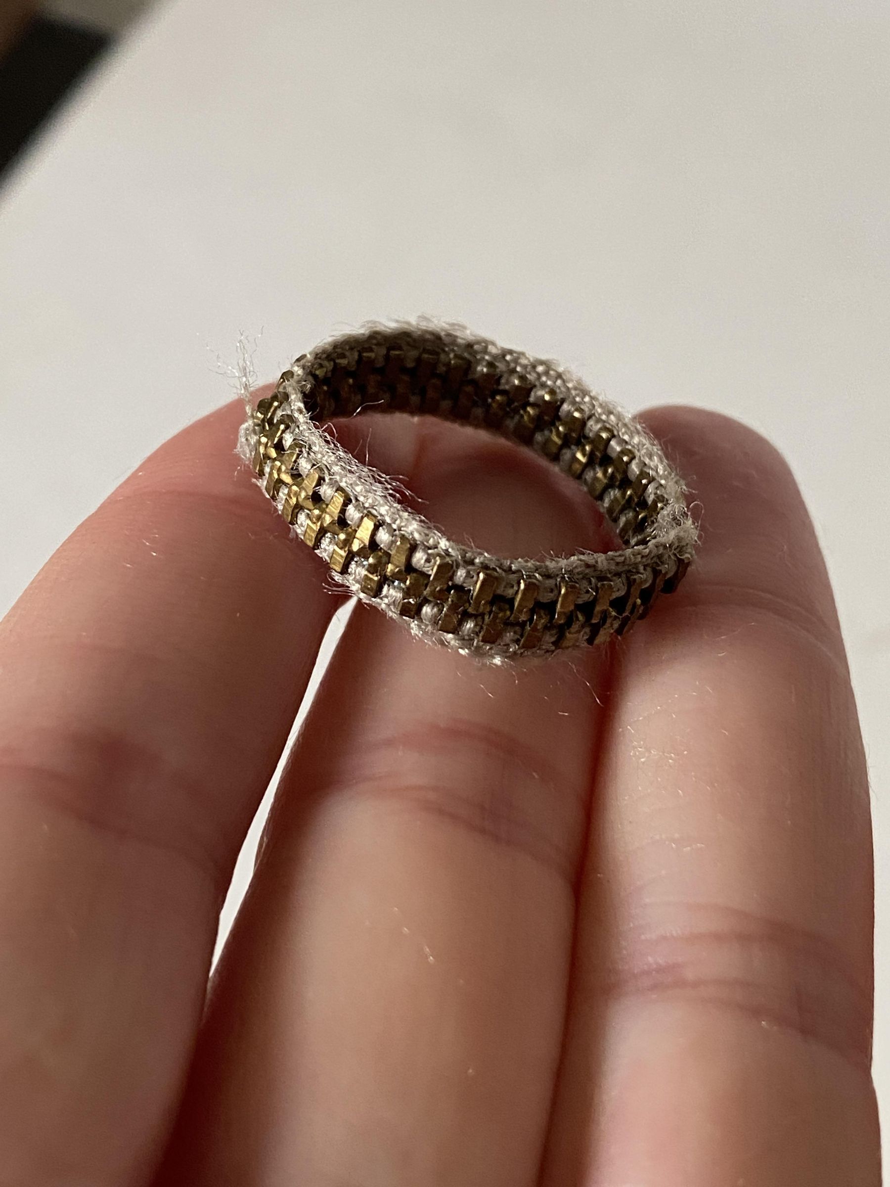 Easy Peasy Zipper Ring : 5 Steps (with Pictures) - Instructables