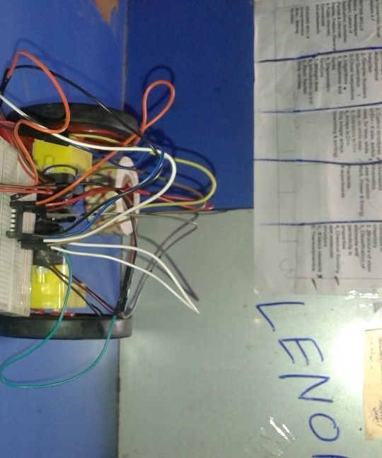 SIMPLEST LINE FOLLOWER : 3 Steps - Instructables