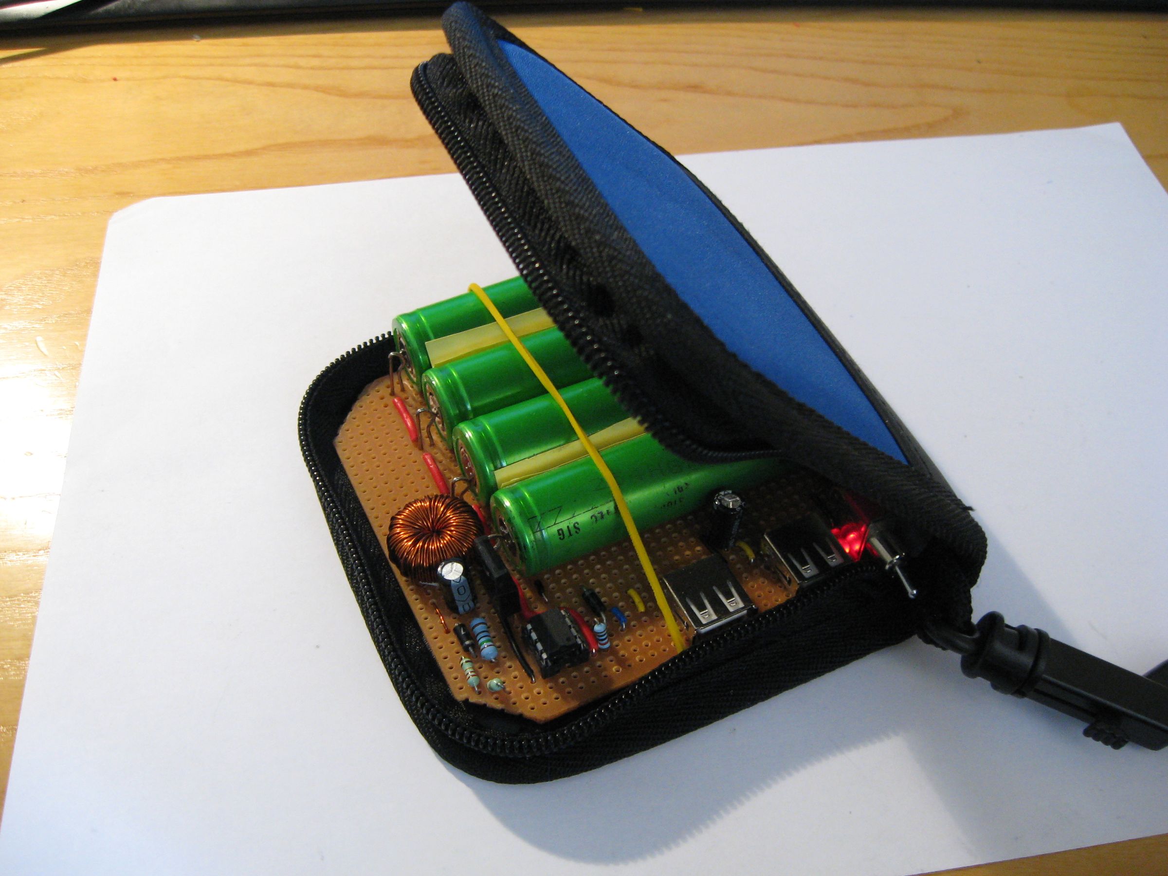 Heavy Duty Portable Charger for Usb Devices (phones, IPad, Etc.) : 8 ...