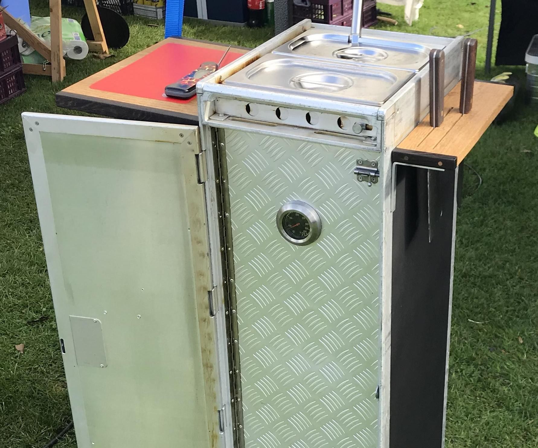Aviation Trolley Barbecue Smoker With a Twist : 4 Steps (with Pictures ...