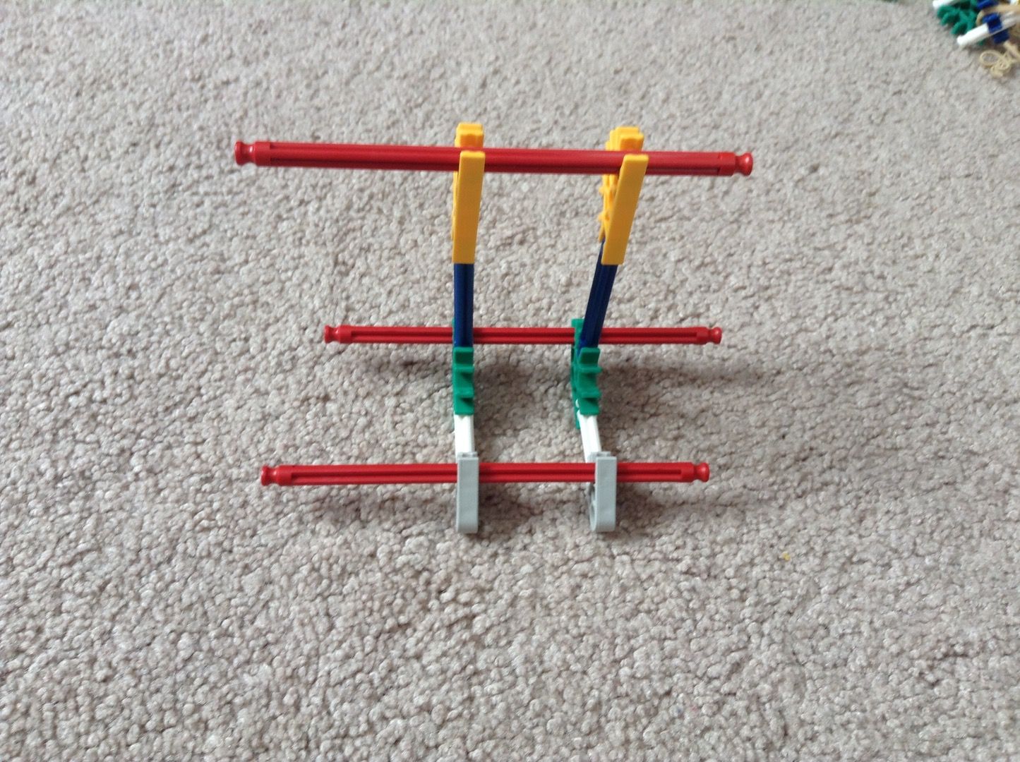 KNEX IPhone/IPod/IPad Stand : 4 Steps (with Pictures) - Instructables