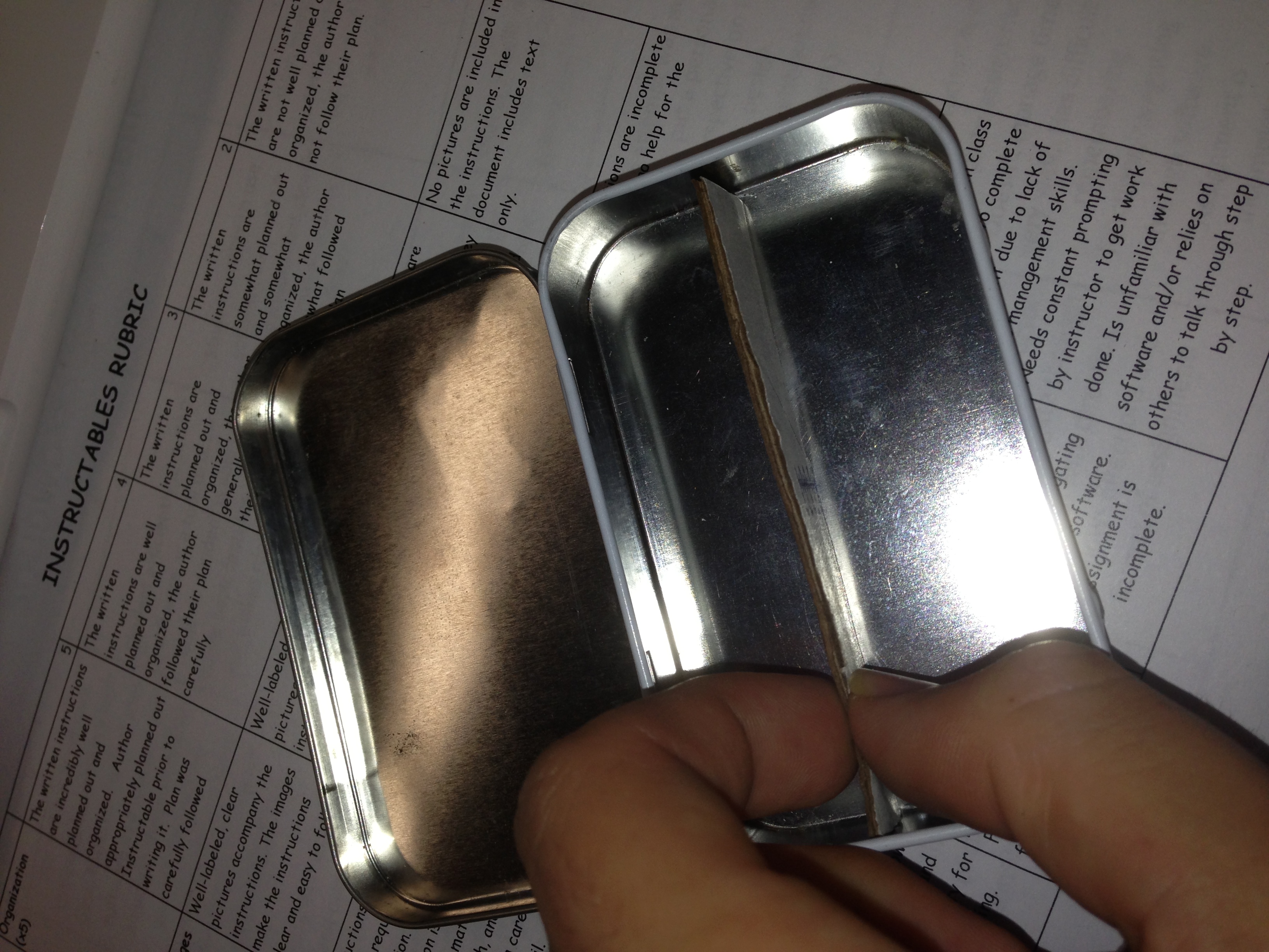 Altoid Pill Box : 13 Steps - Instructables