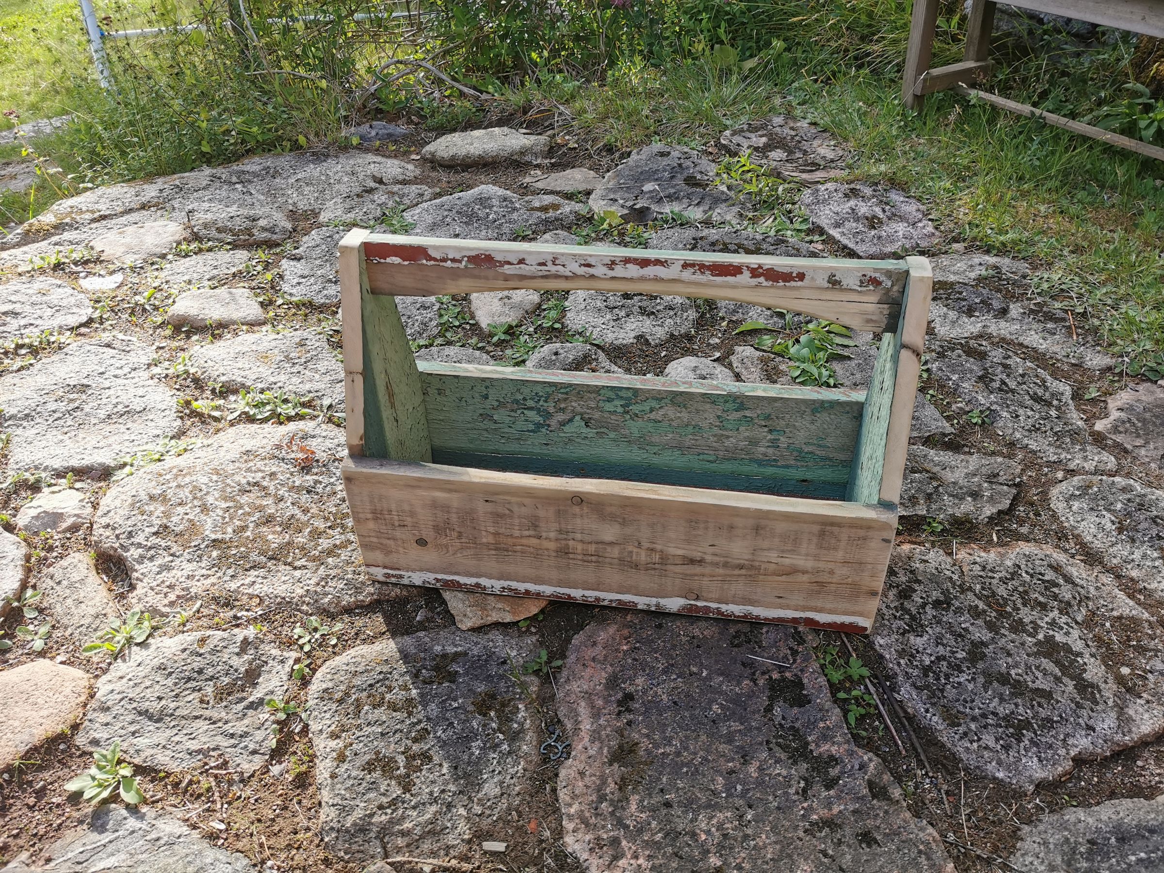 Scrap Wood Toolbox : 8 Steps (with Pictures) - Instructables