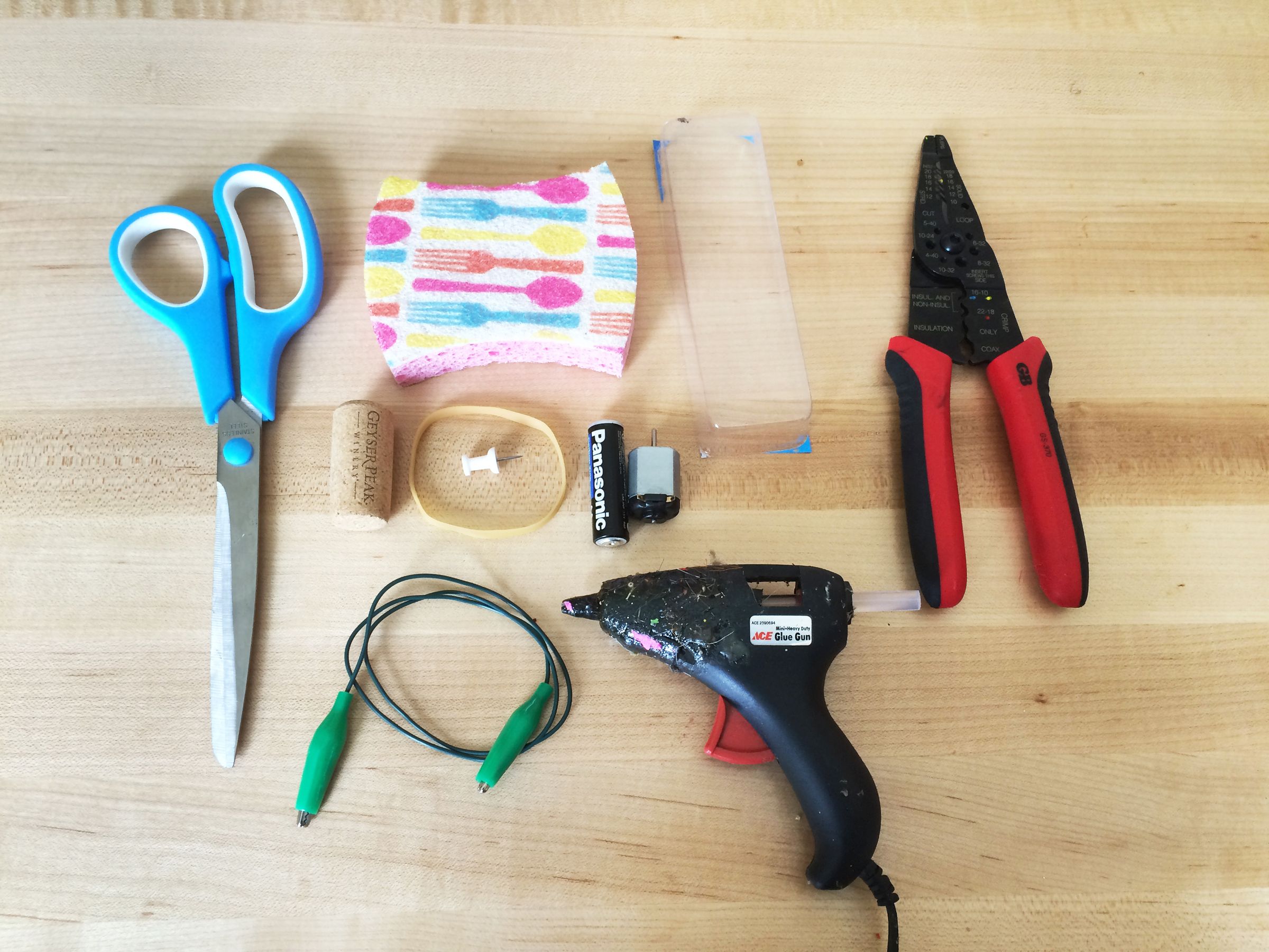 Sponge Motorboat : 6 Steps (with Pictures) - Instructables