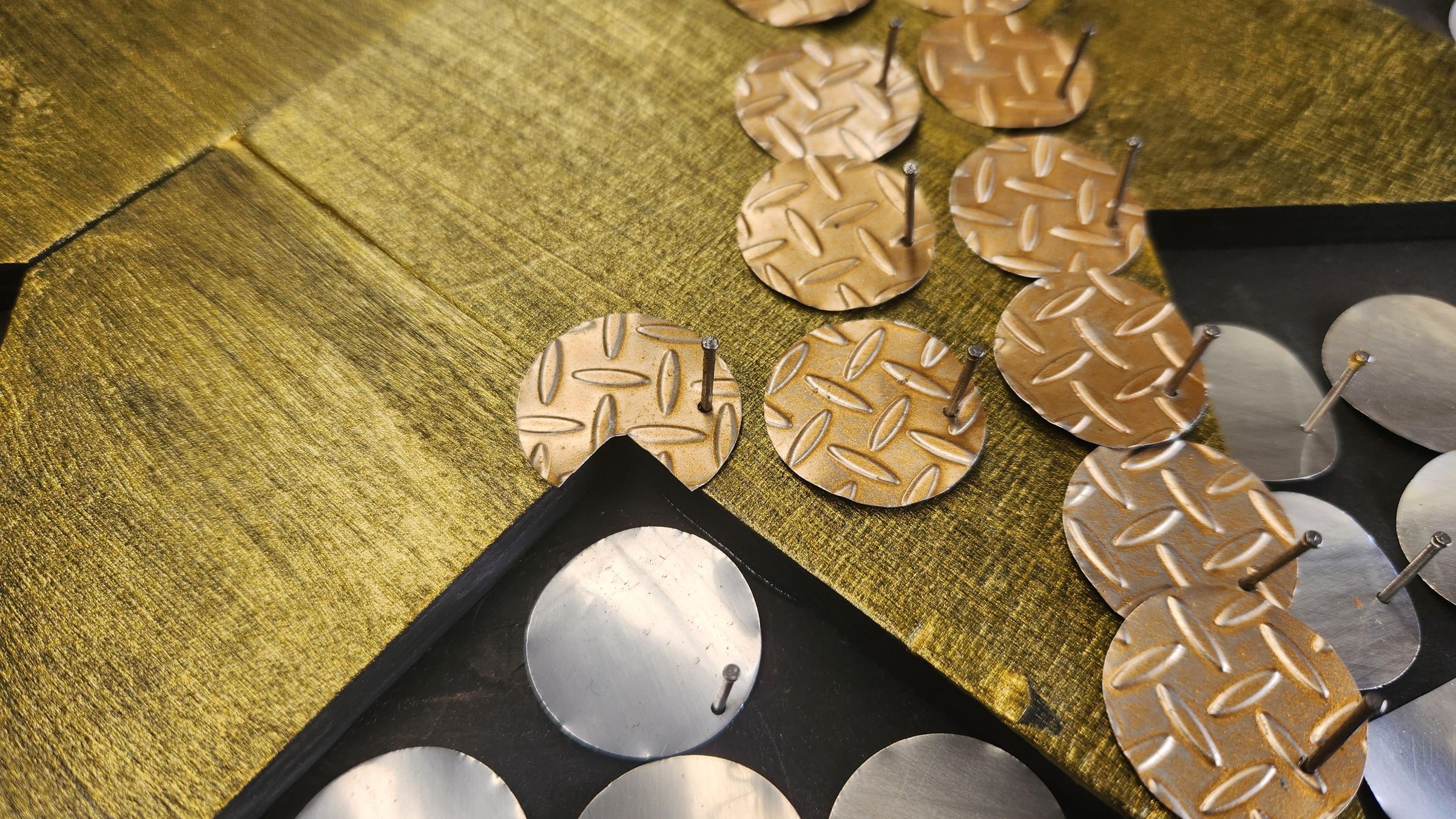 Moving Wall Art Made From Recycled Soda Cans : 11 Steps (with Pictures ...