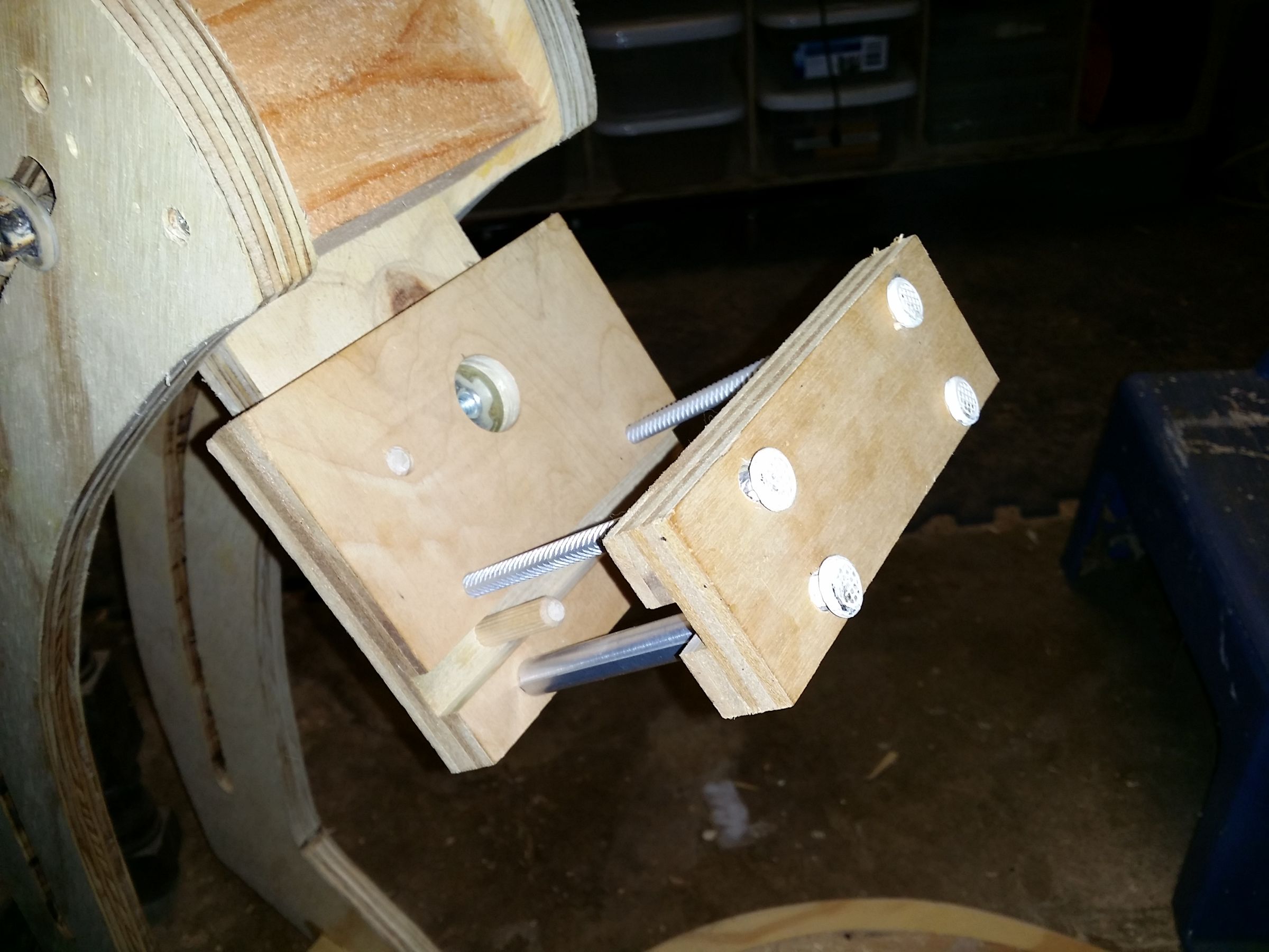 Capture Stand (& Tripod) Cell Phone Mount : 11 Steps - Instructables