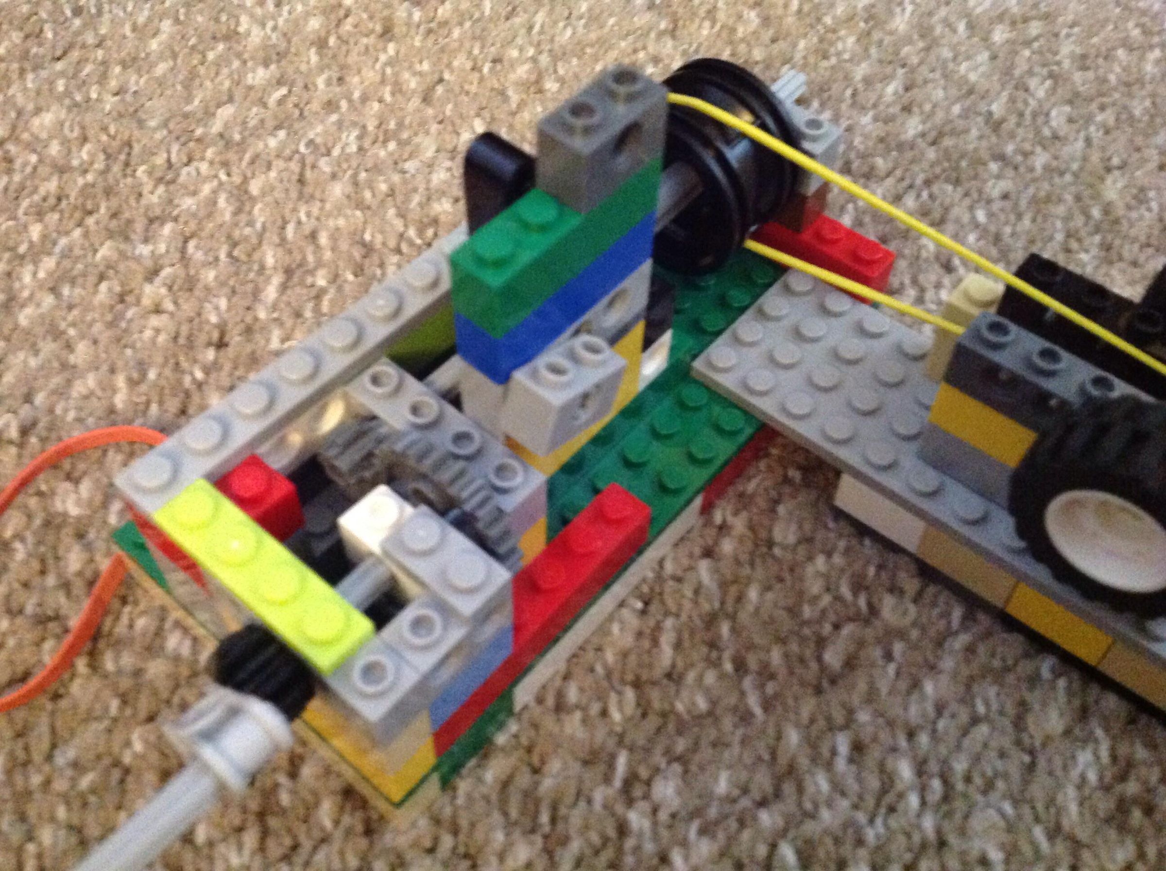 Lego Clutch and Crank System : 3 Steps - Instructables