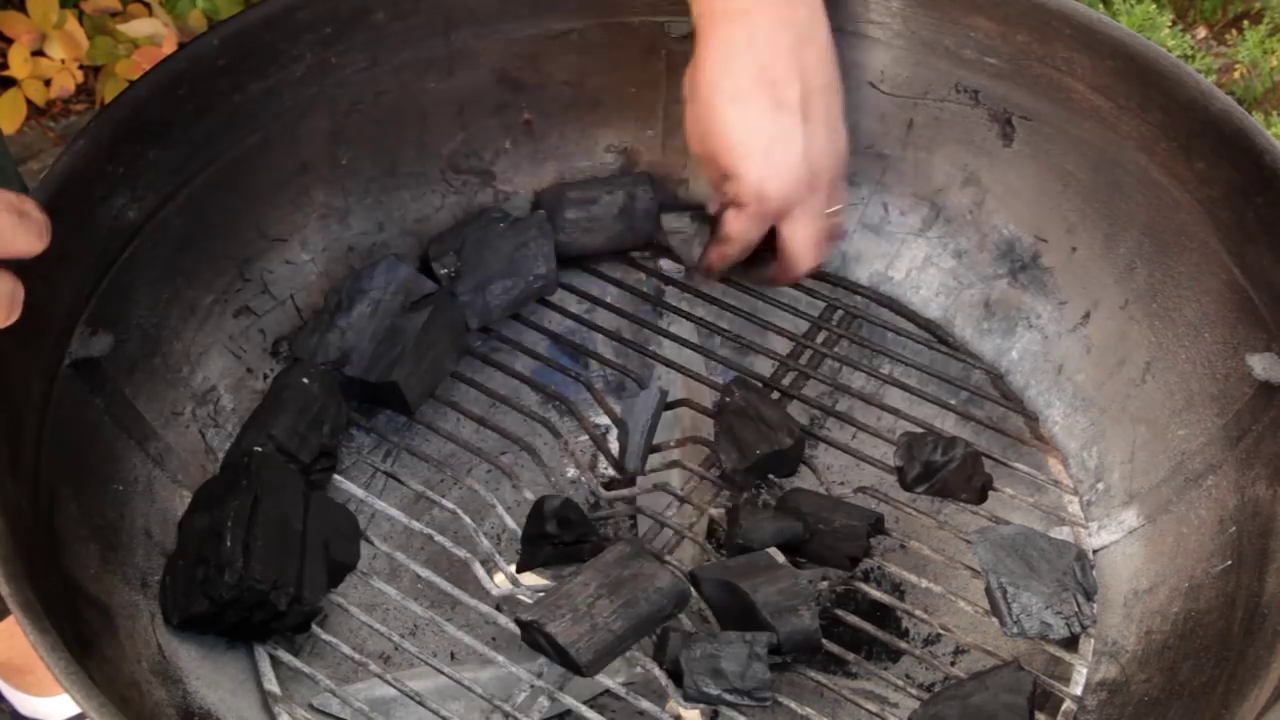 How to Set Up the "Snake Method" for Low and Slow BBQ : 6 Steps (with ...