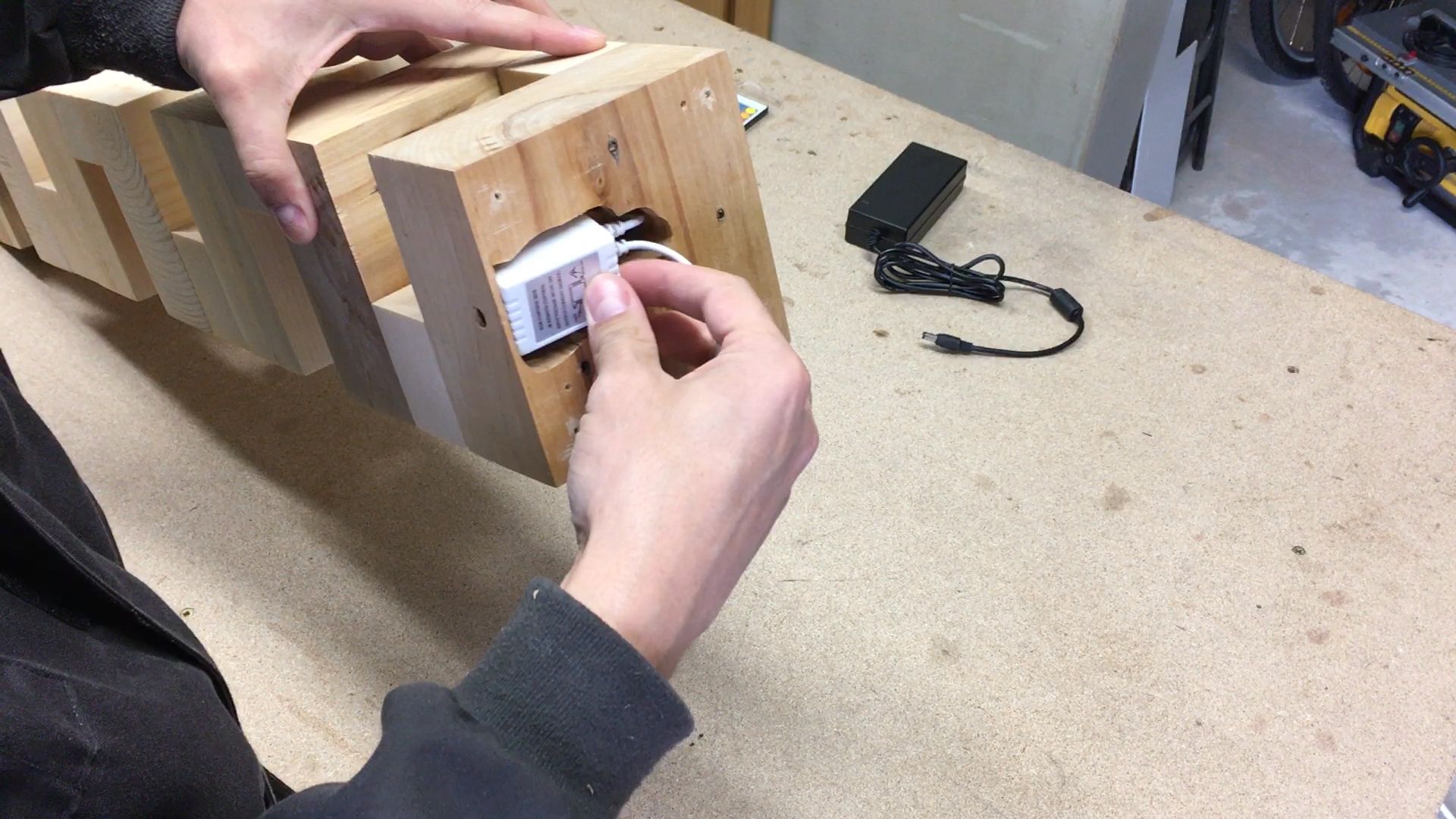 Colored LED Lamp From Pallet Wood Blocks : 10 Steps (with Pictures ...