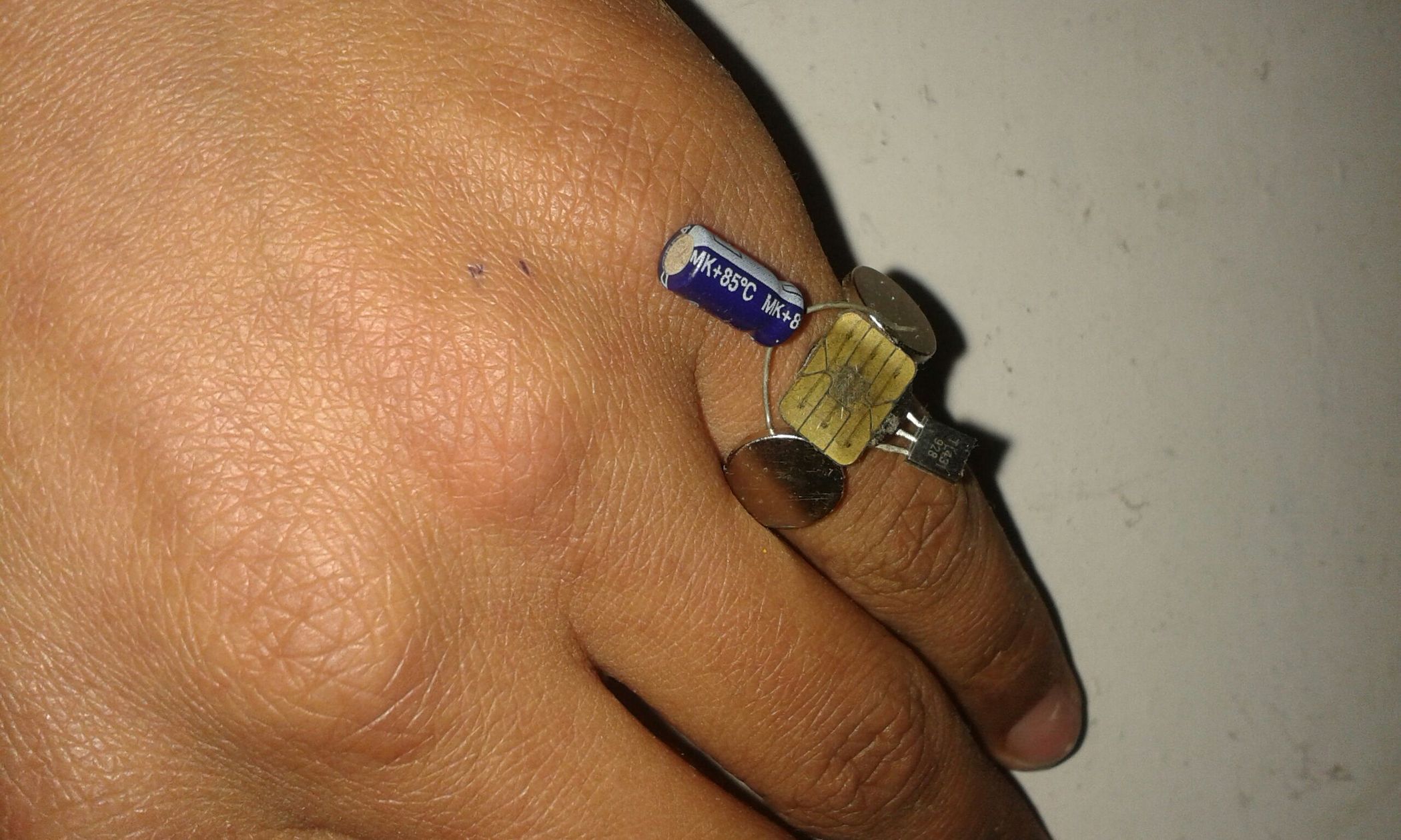 A Geeky Elect(Ring) : 4 Steps - Instructables