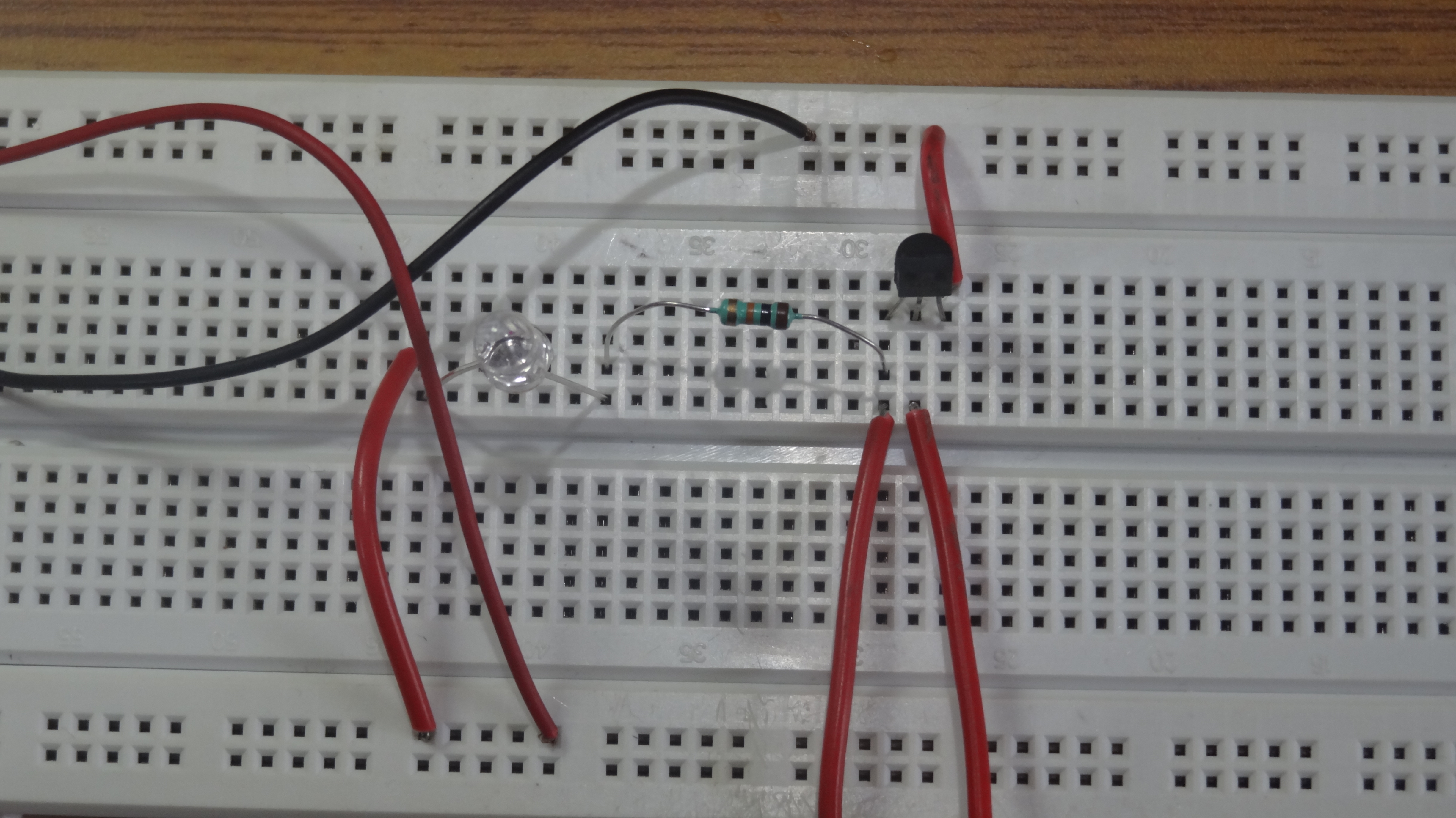 TOUCH SWITCH | How to Make a Touch Switch Using a Transistor and ...