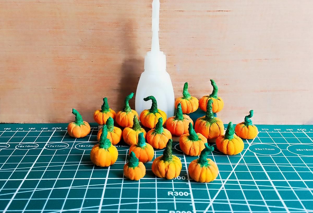 Miniature Pumpkins for Making Other Crafts : 7 Steps (with Pictures ...