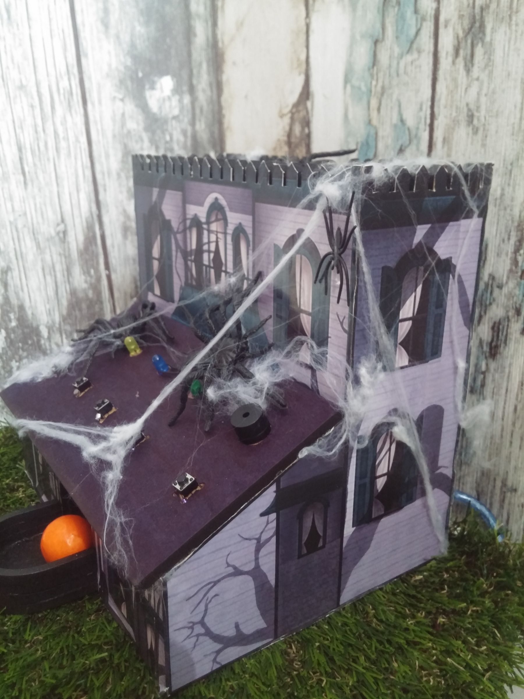 Spider Mansion (Simon Says Horror Game for HALLOWEEN) : 7 Steps ...