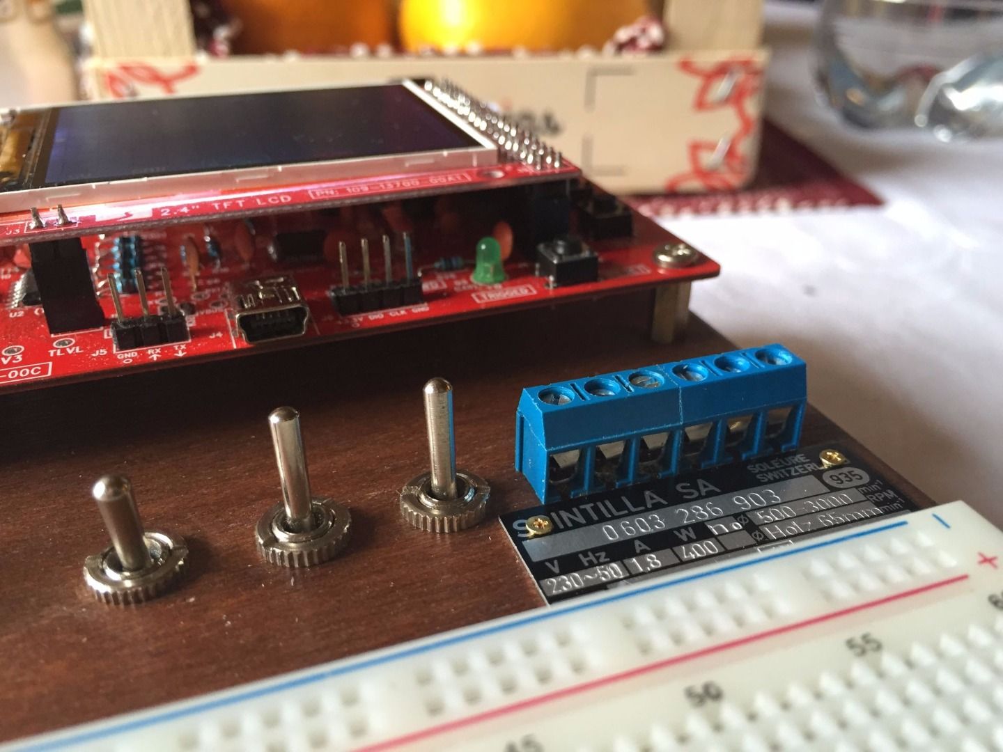 Portable Prototyping Lab With Oscilloscope and Arduino : 10 Steps ...