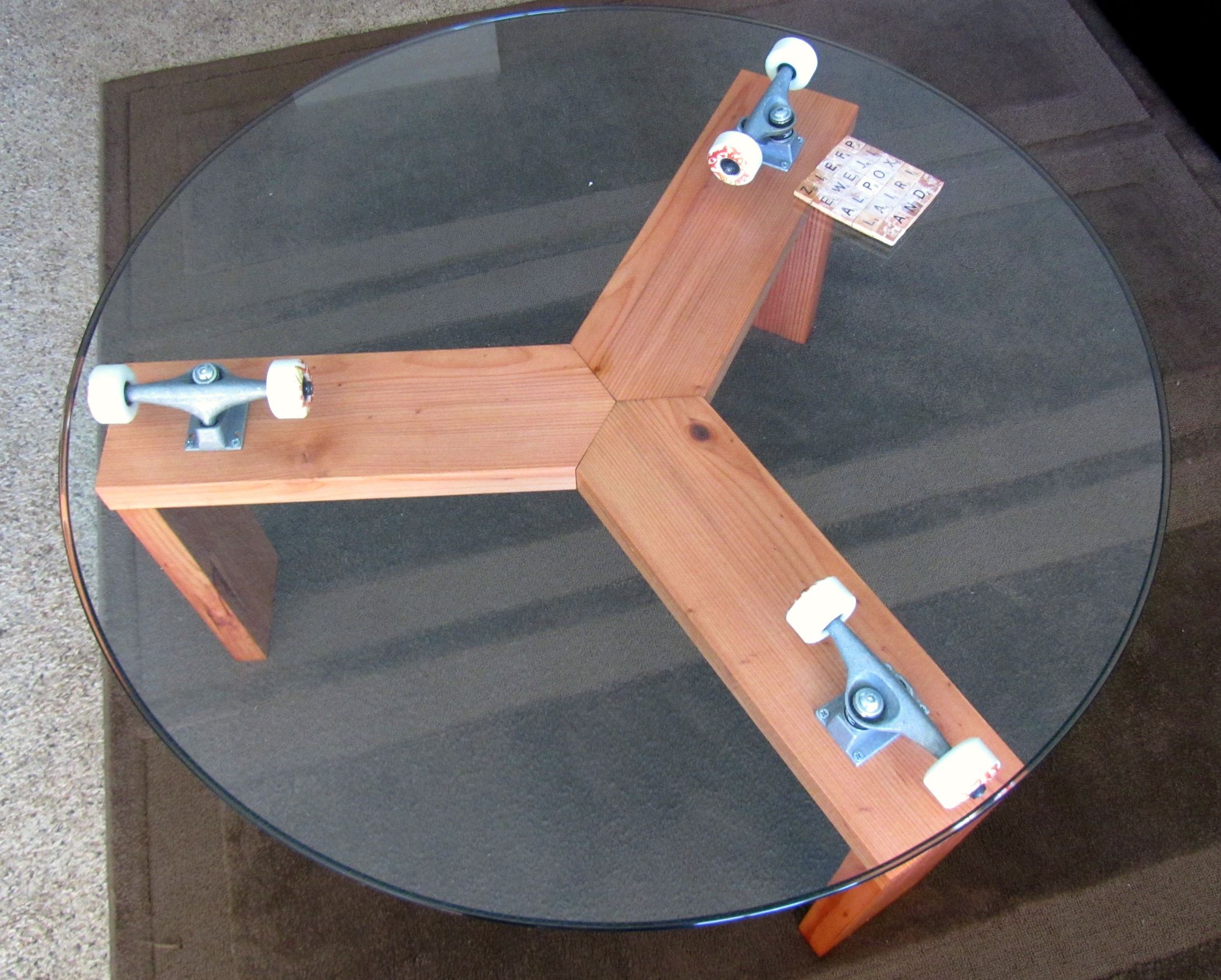 Skateboard Table : 9 Steps (with Pictures) - Instructables
