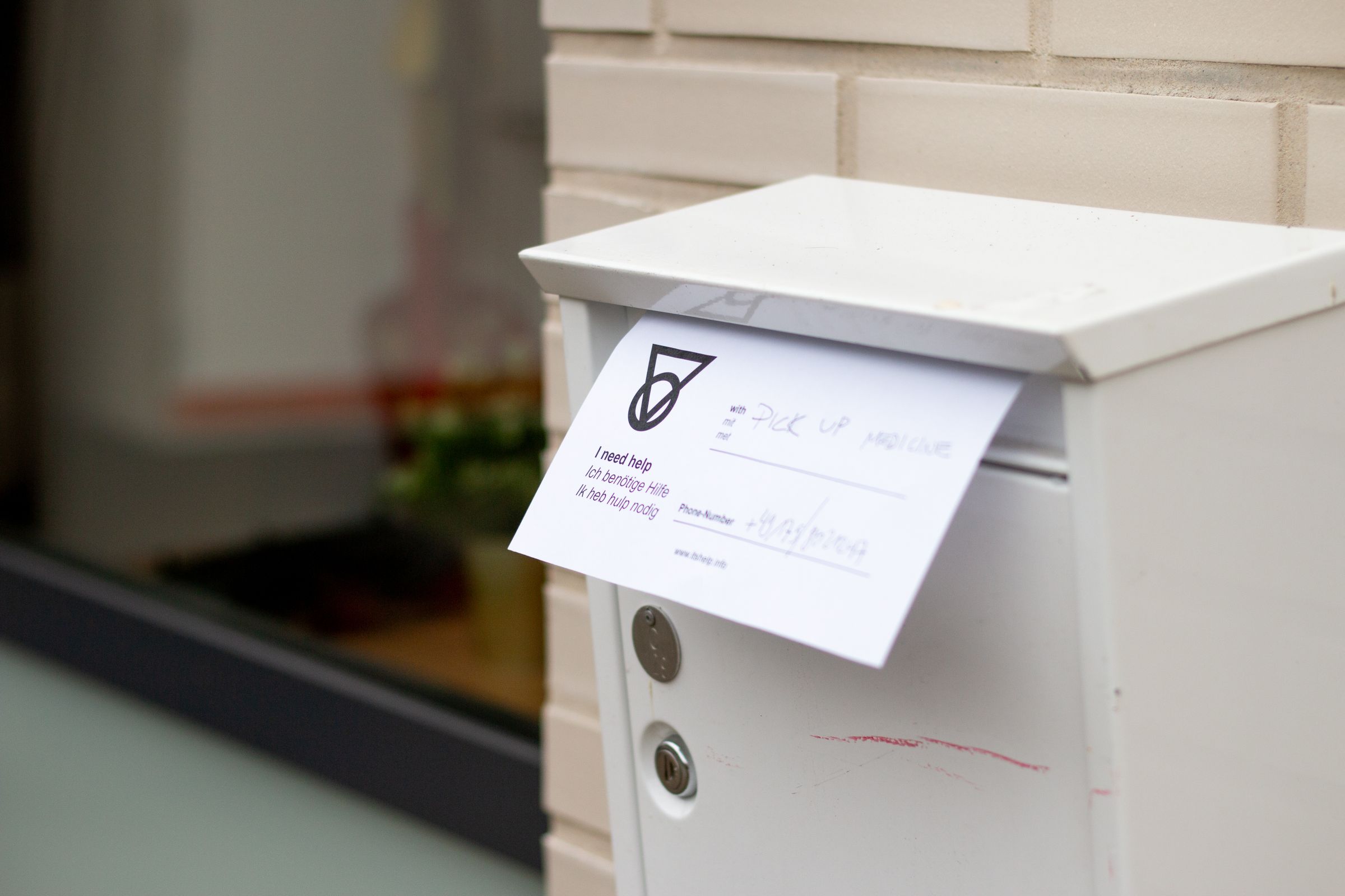 Itshelp.info — Shows Your “need/giving” of Help at Your Mailbox-slot or ...