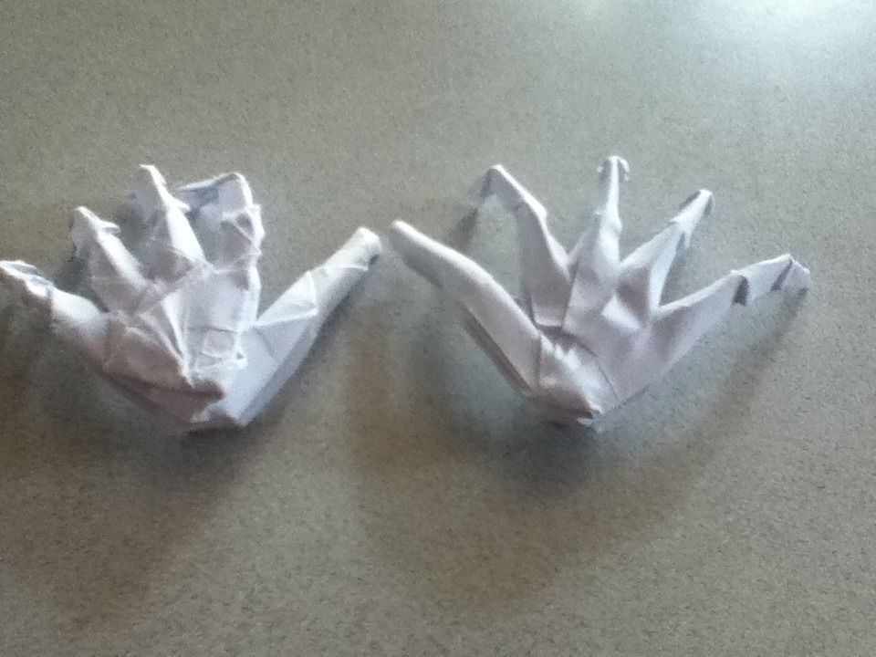 Origami Skeleton Hand : 7 Steps - Instructables