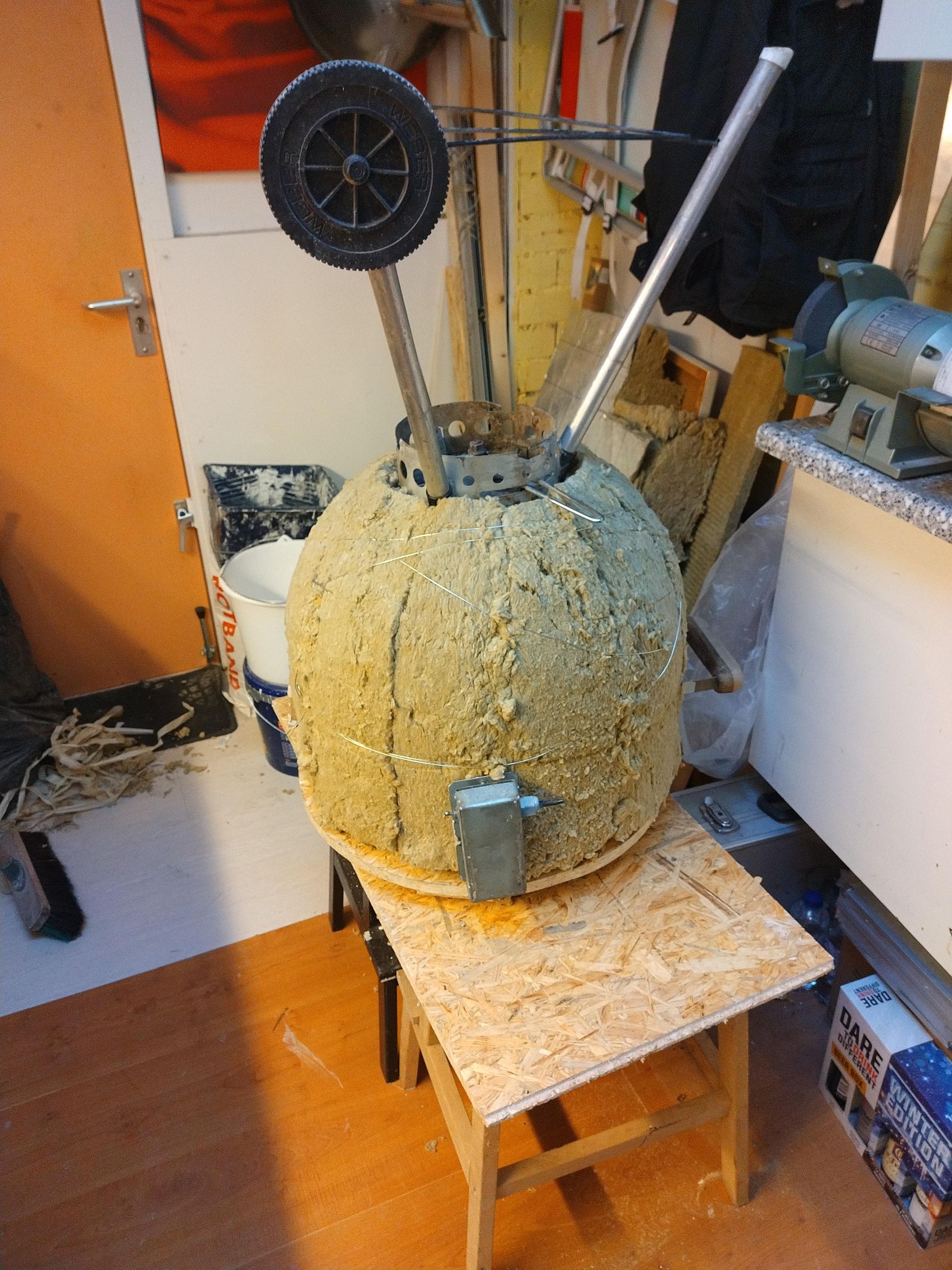 Building a Kamado, A.k.a. Weber Conversion Number Four : 11 Steps (with ...