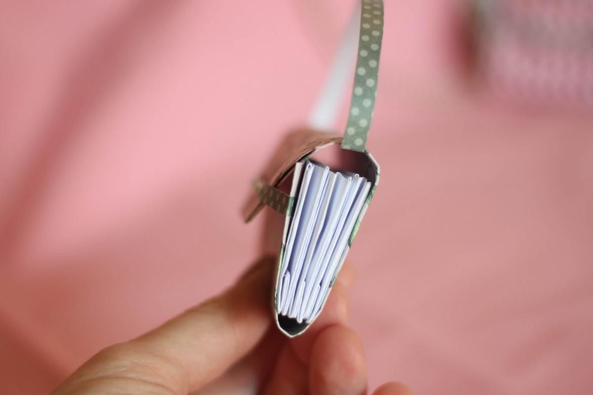 Miniature Paper Handbag : 4 Steps (with Pictures) - Instructables