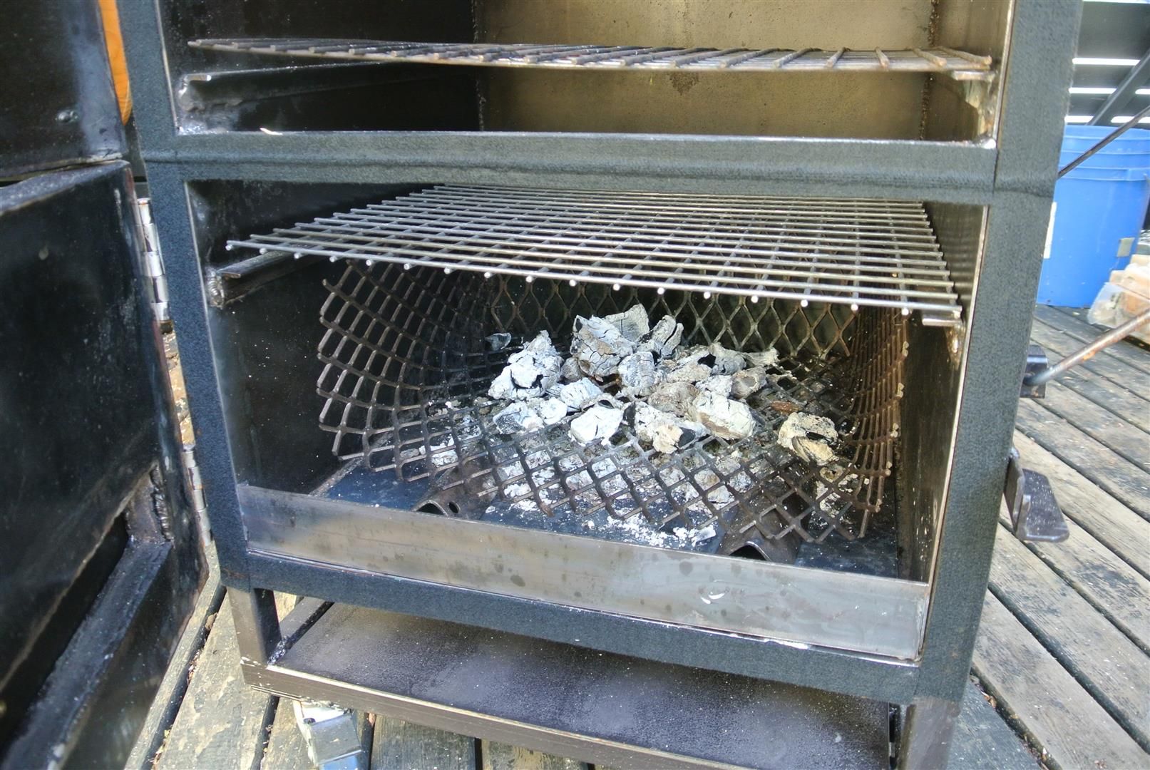 Making a Vertical Smoker and Grill : 15 Steps (with Pictures ...