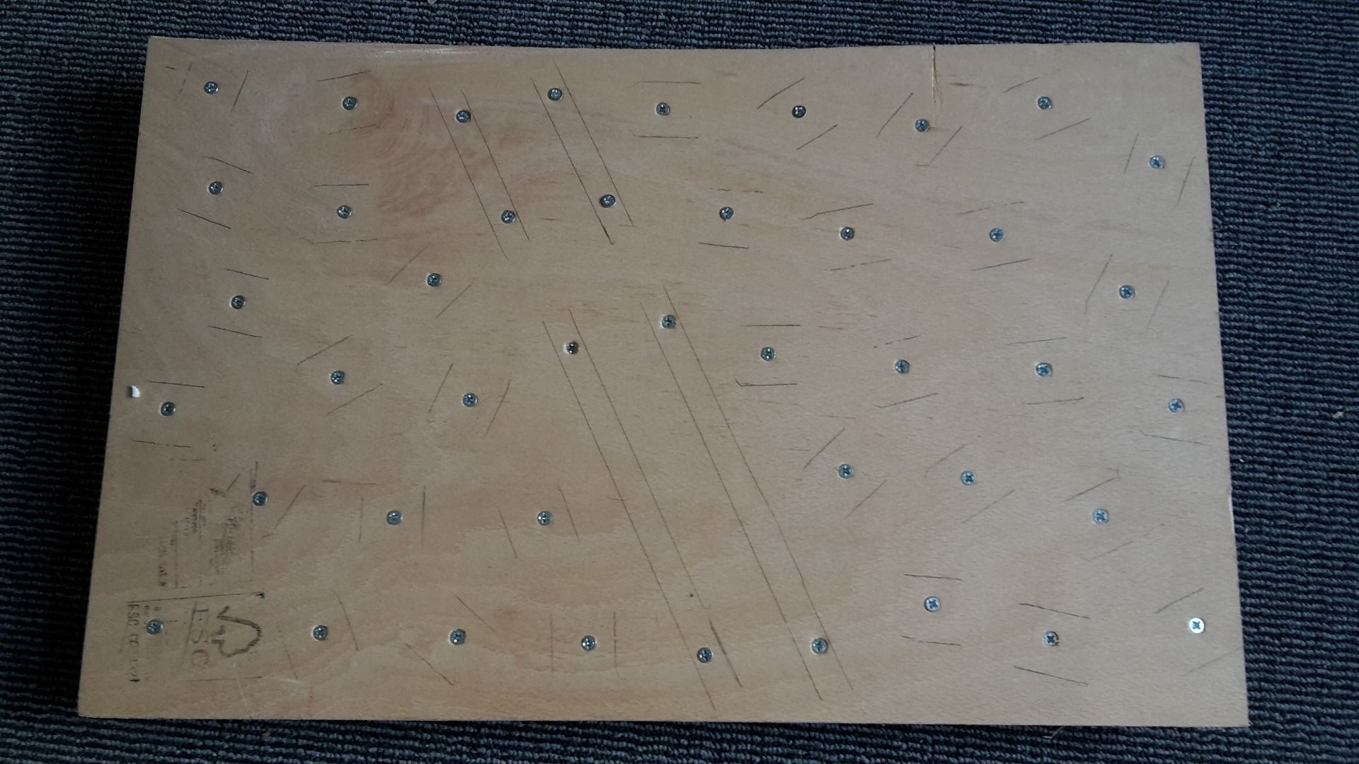 Foraging Board for Cats - Instructables