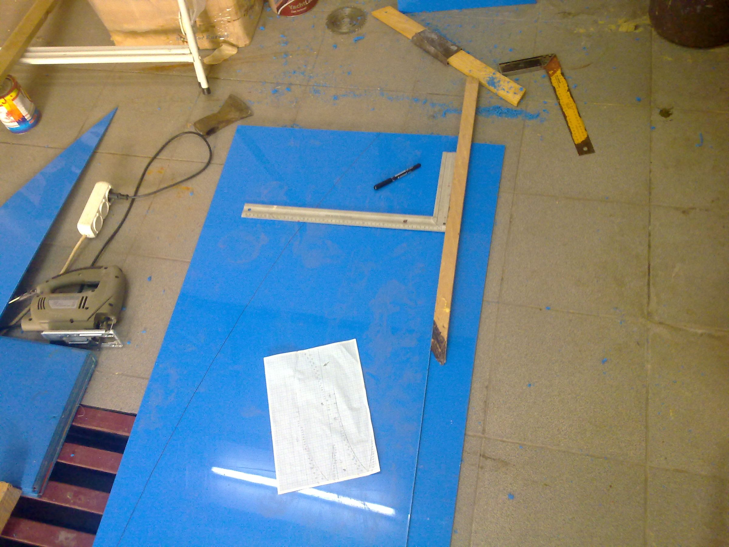 Construction Folding Boats From Polypropylene Sheet : 8 Steps ...