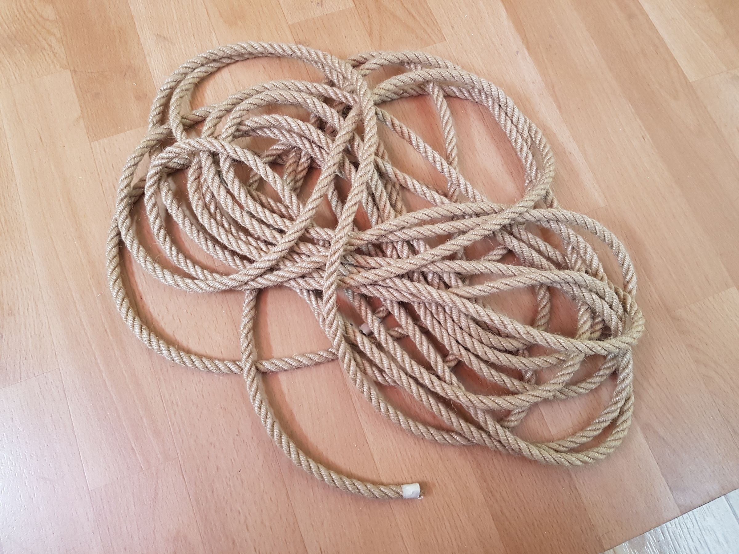 DIY Cat Scratching Post : 4 Steps (with Pictures) - Instructables