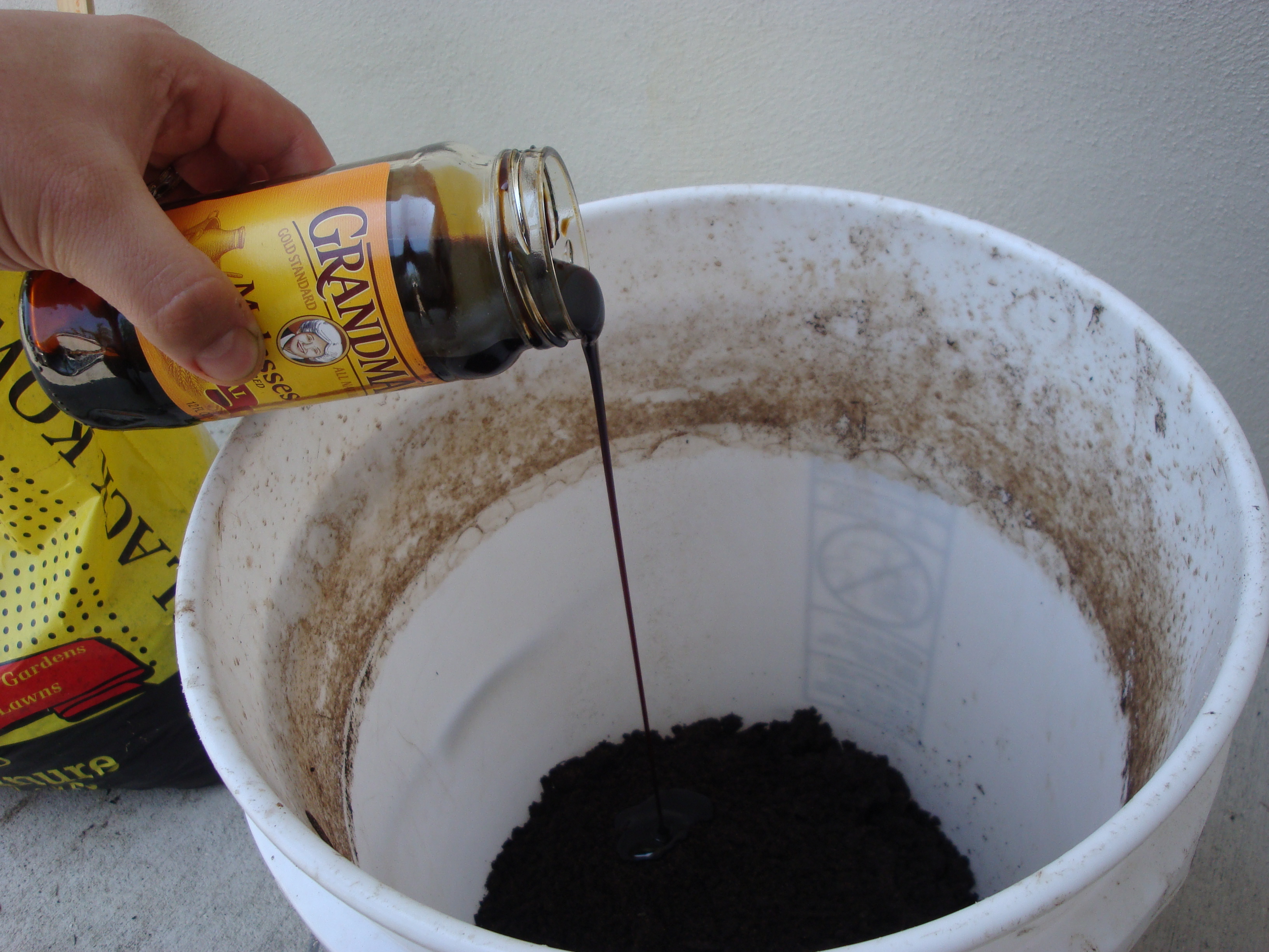 Making Compost Tea : 5 Steps (with Pictures) - Instructables