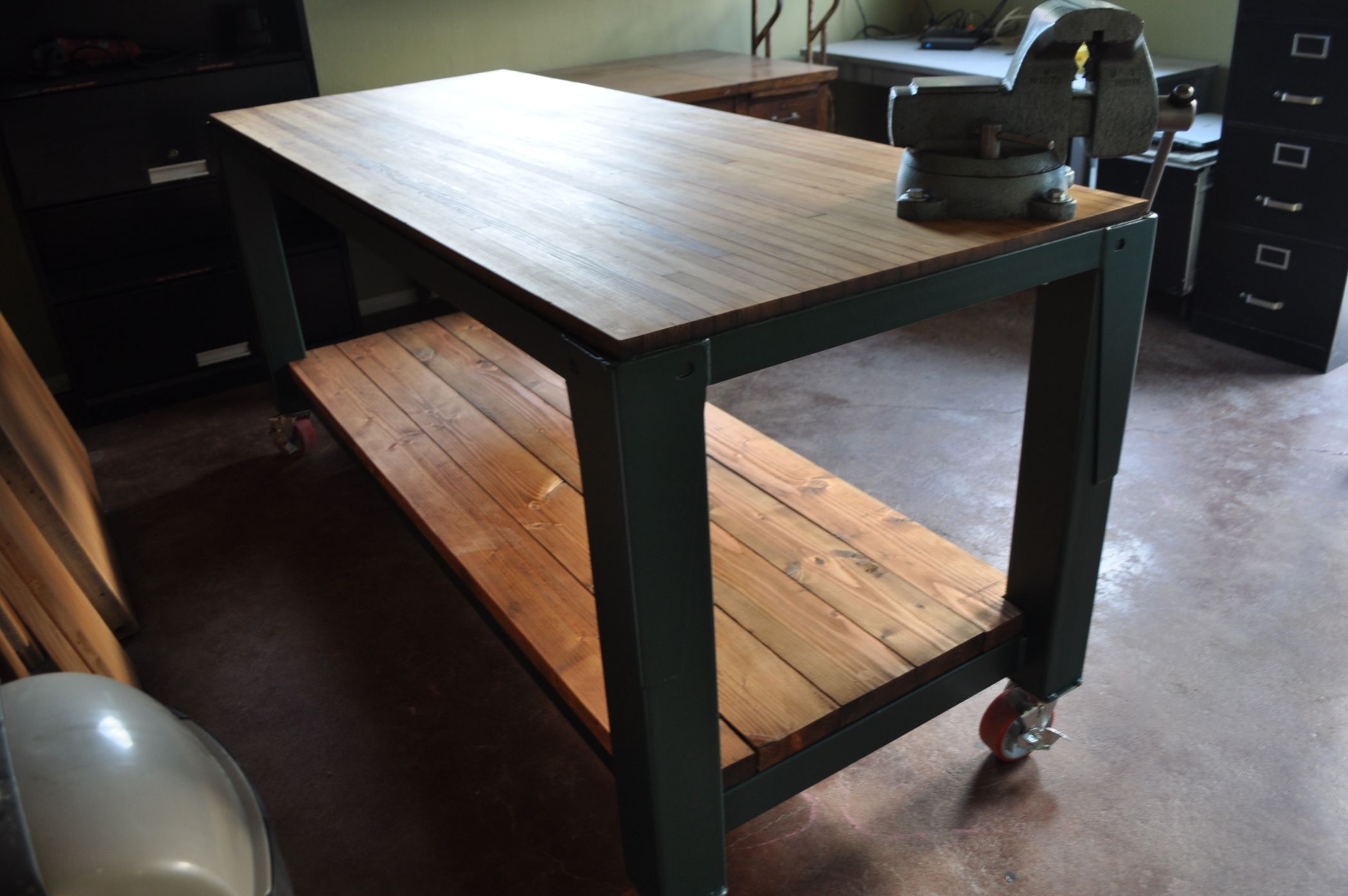 Super Workbench : 6 Steps (with Pictures) - Instructables