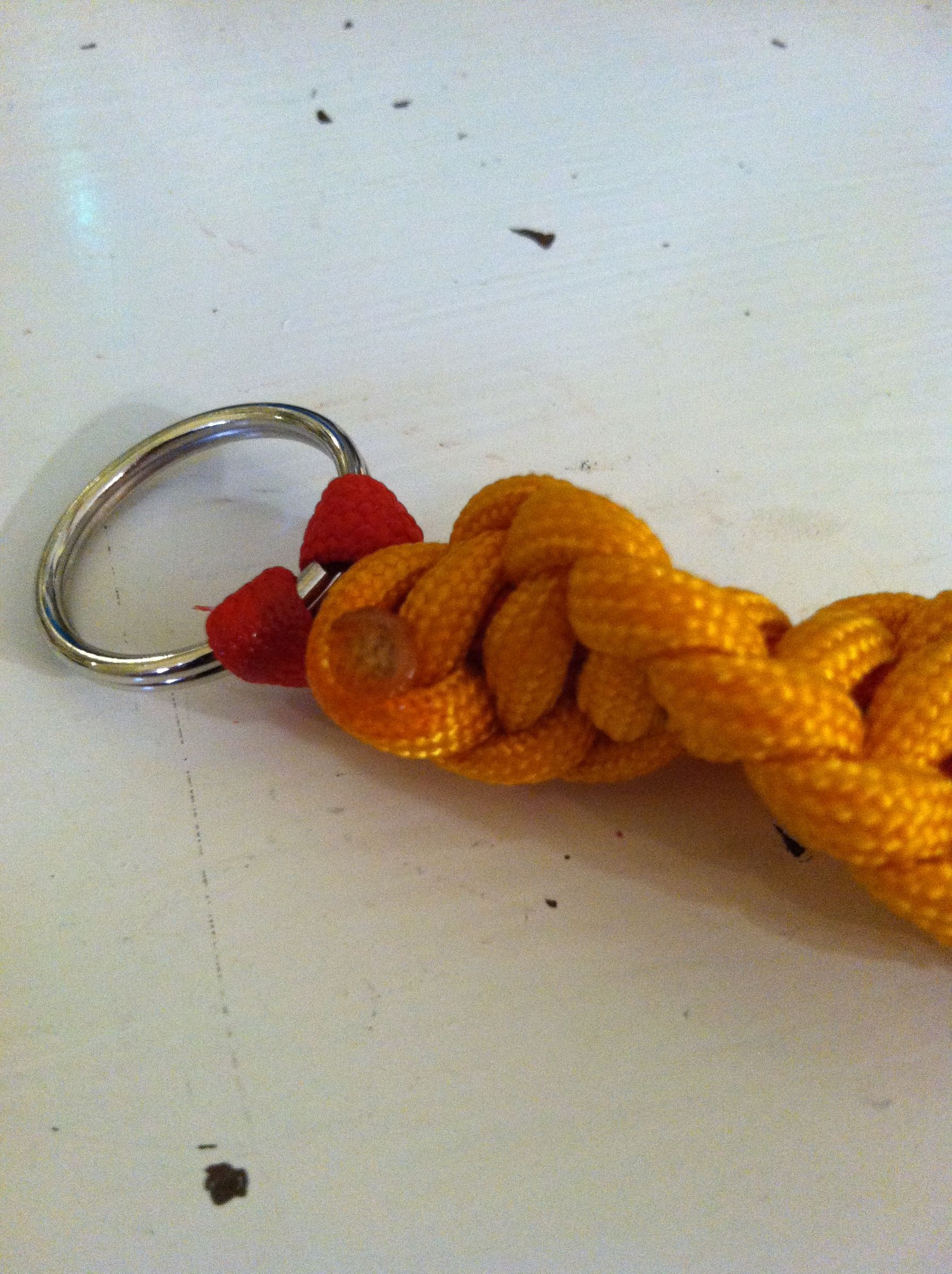 Double Helix Keychain : 6 Steps (with Pictures) - Instructables