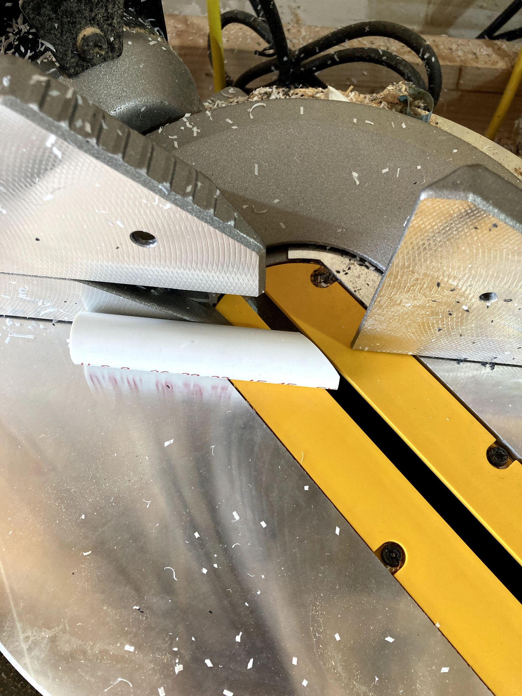 Single Bucket Sub-Irrigated Planter : 5 Steps (with Pictures ...